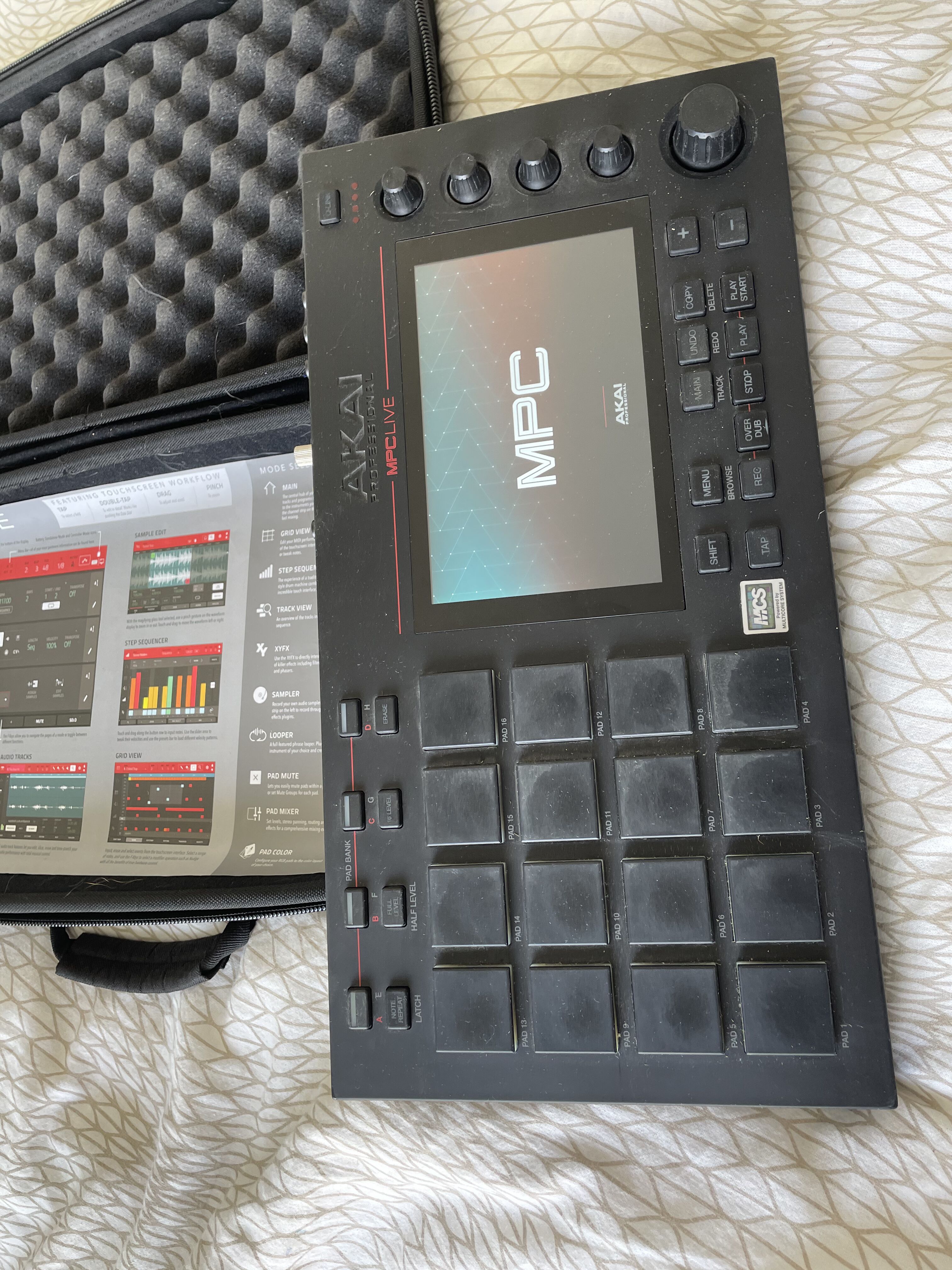 MPC Live - Akai Professional MPC Live - Audiofanzine
