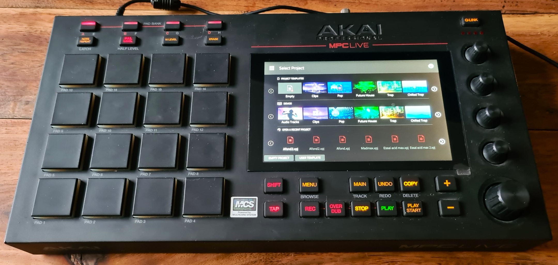 MPC Live - Akai Professional MPC Live - Audiofanzine