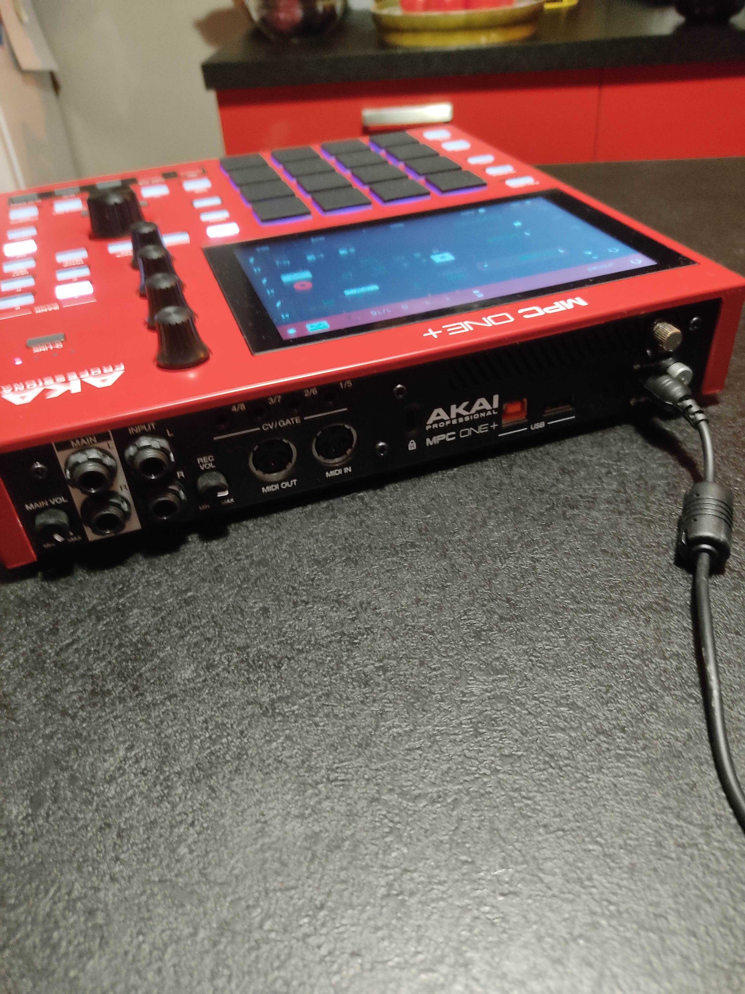 MPC One + - Akai Professional MPC One + - Audiofanzine