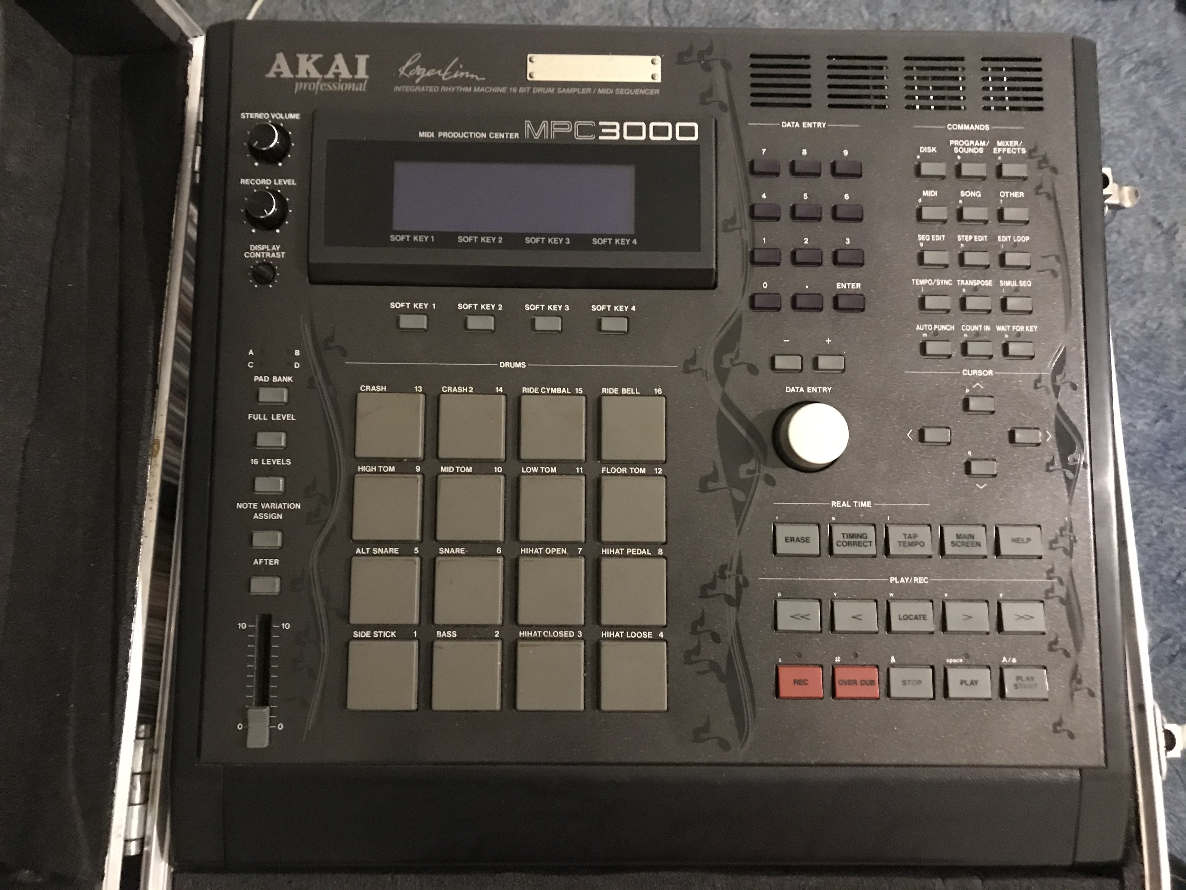 MPC3000 - Akai Professional MPC3000 - Audiofanzine