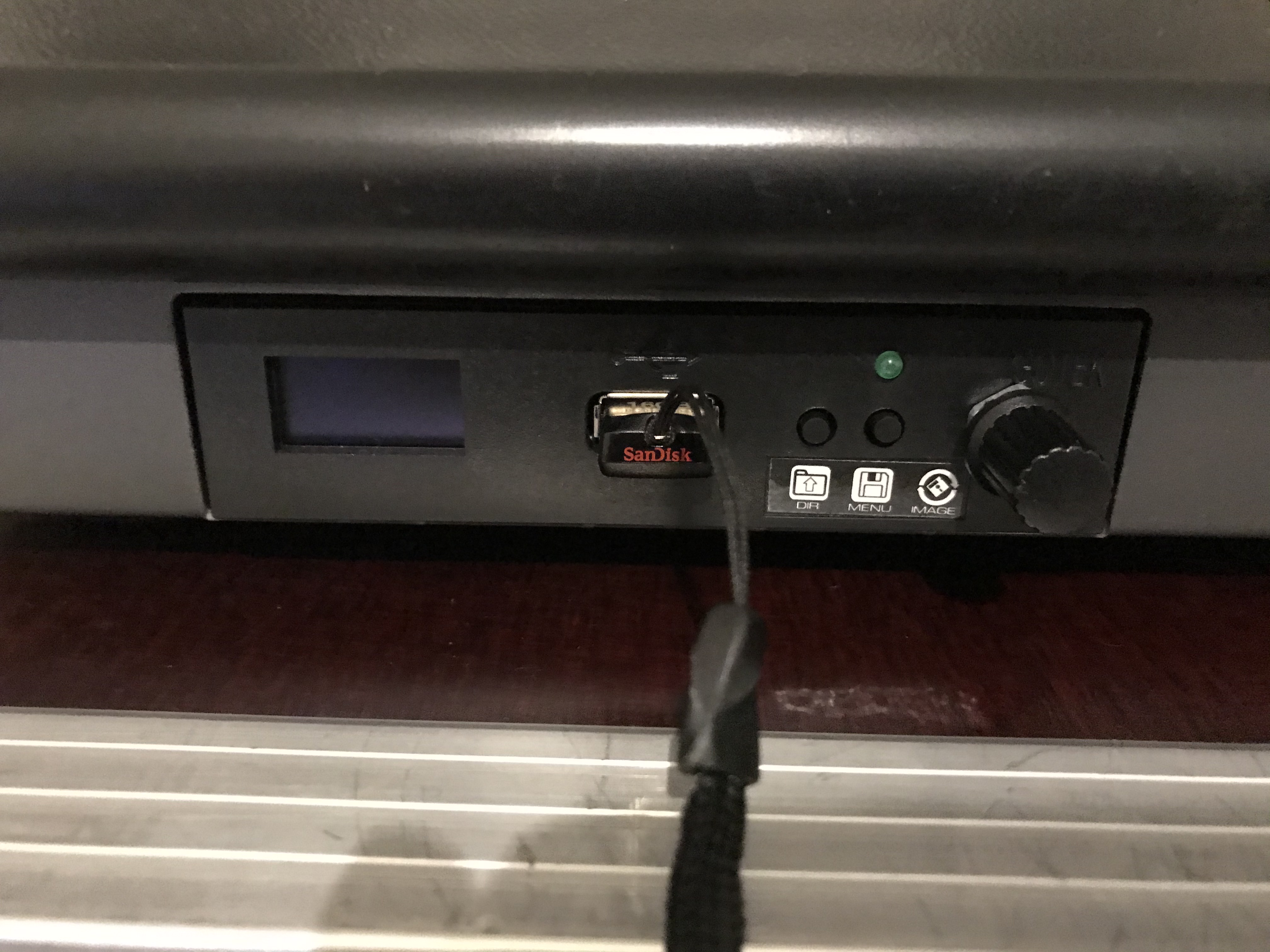 MPC3000 - Akai Professional MPC3000 - Audiofanzine