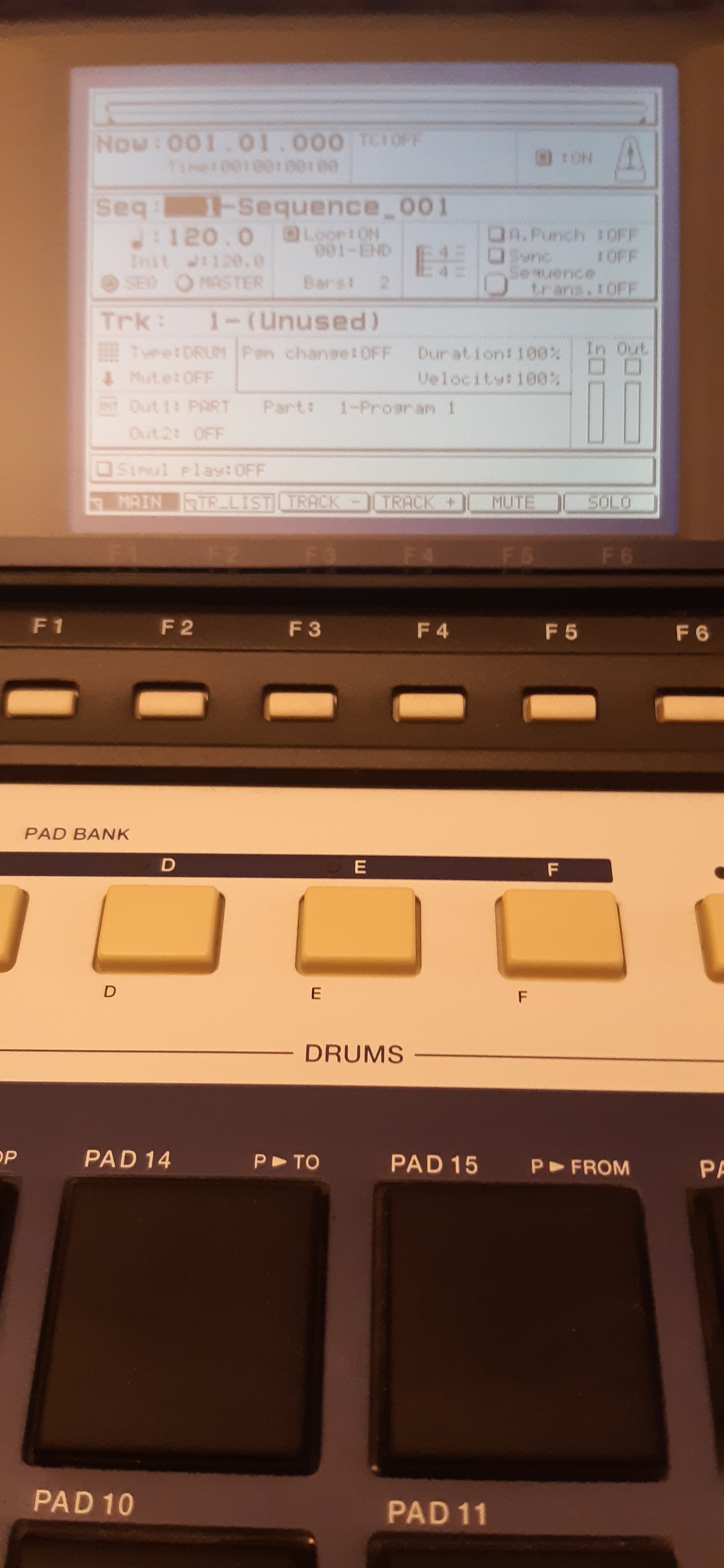 MPC4000 - Akai Professional MPC4000 - Audiofanzine