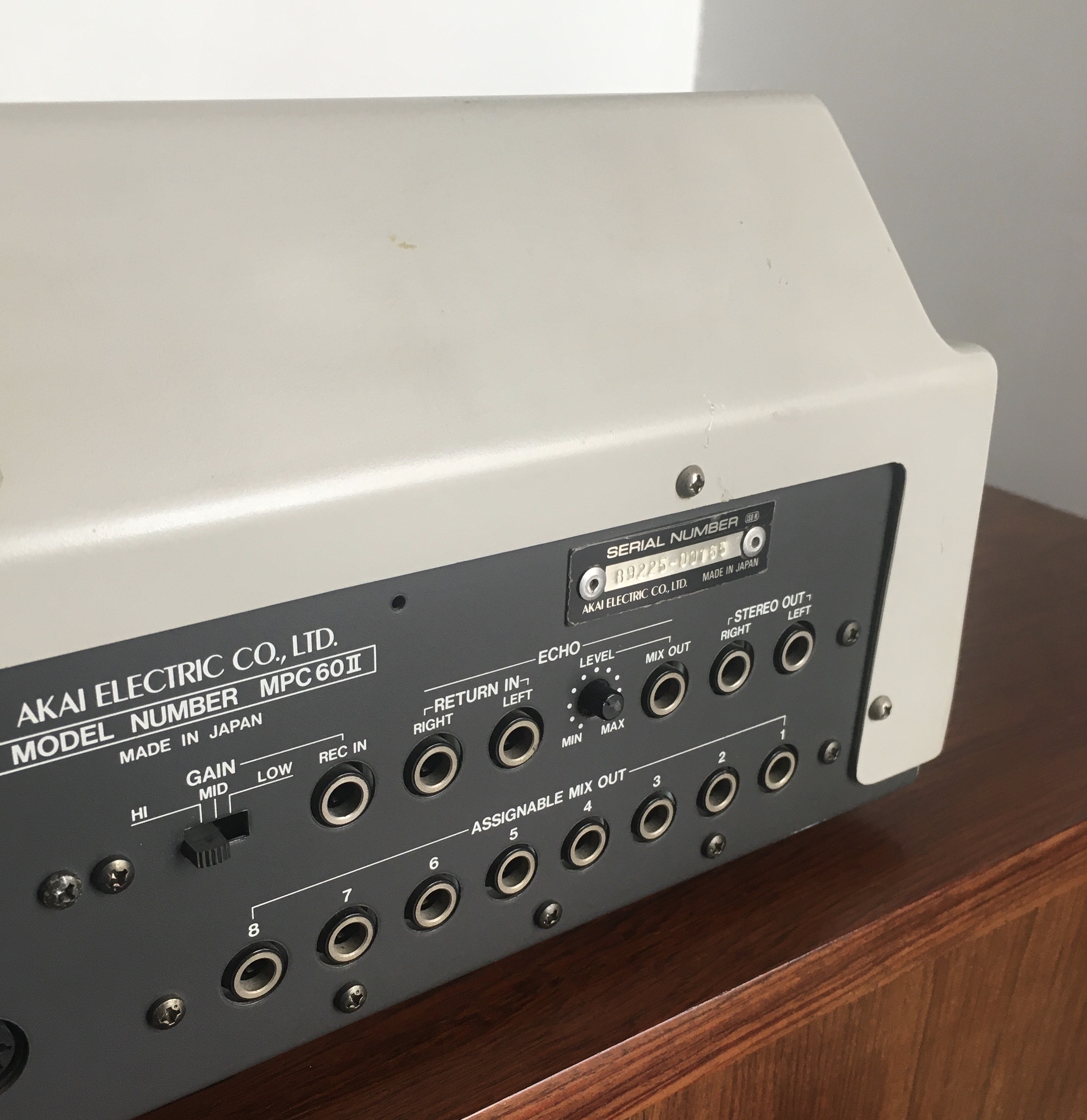 MPC60 MkII - Akai Professional MPC60 MkII - Audiofanzine