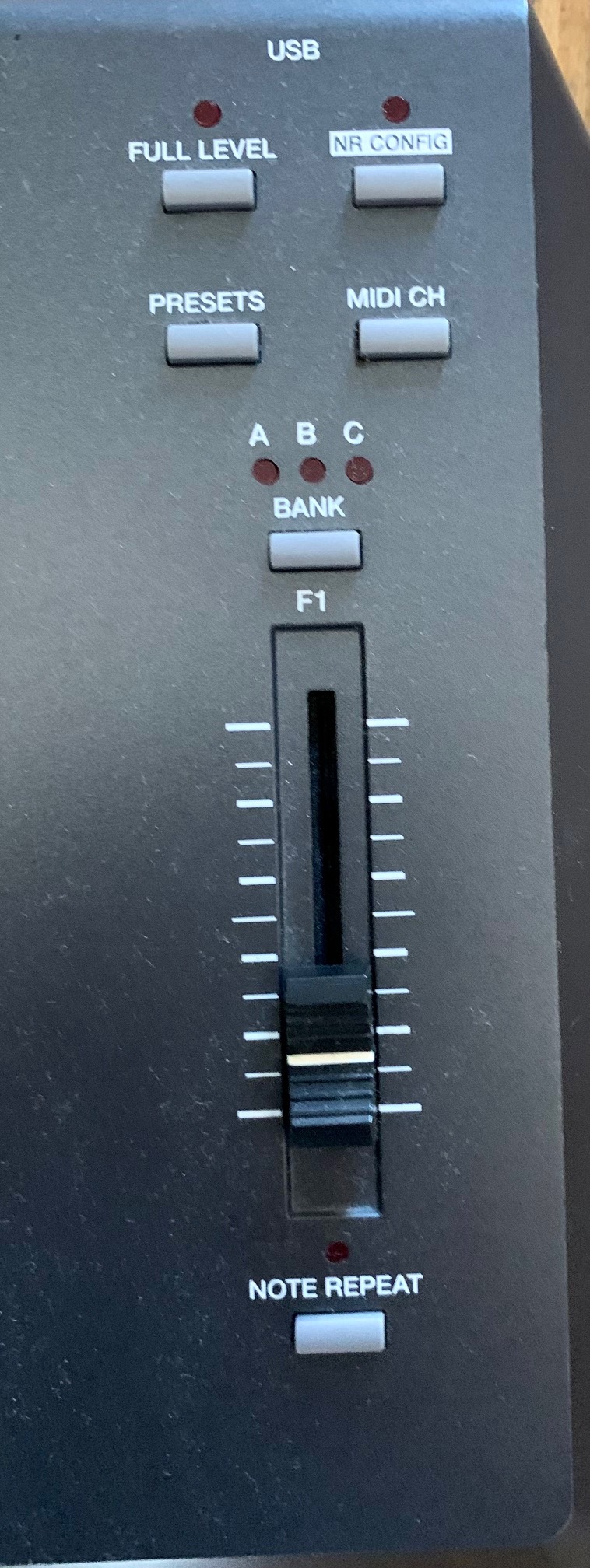 MPD18 - Akai Professional MPD18 - Audiofanzine