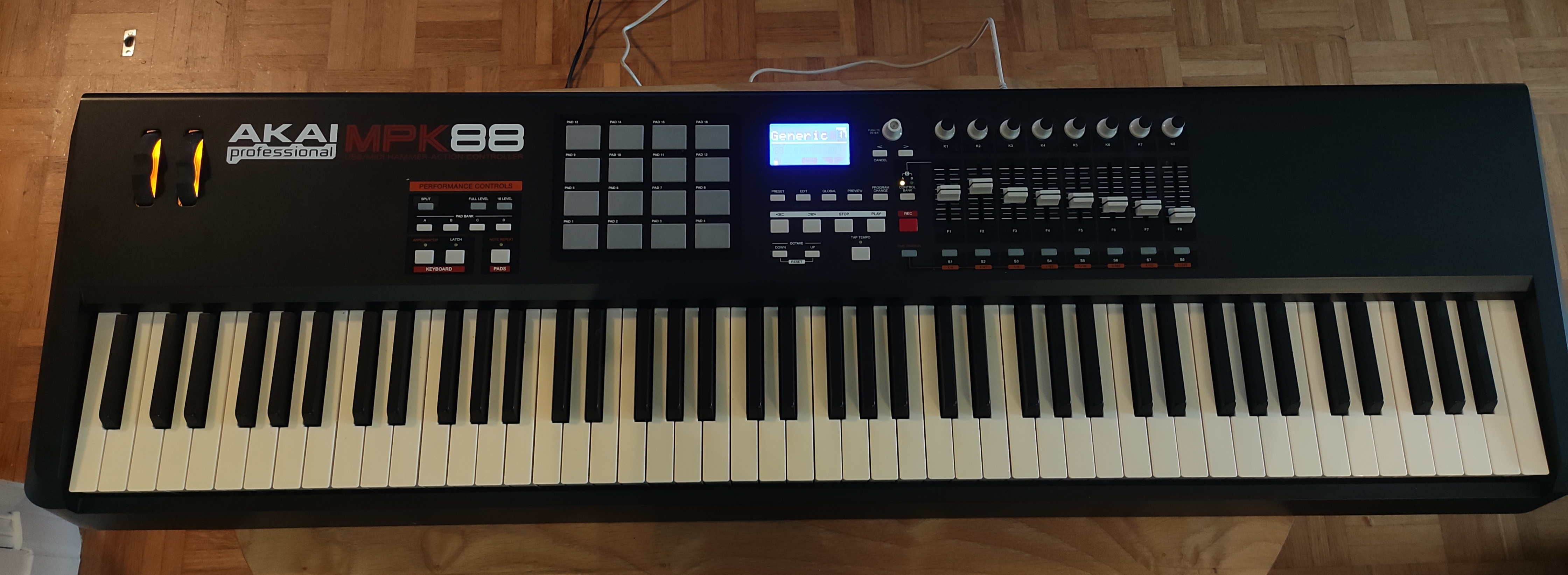 MPK88 - Akai Professional MPK88 - Audiofanzine