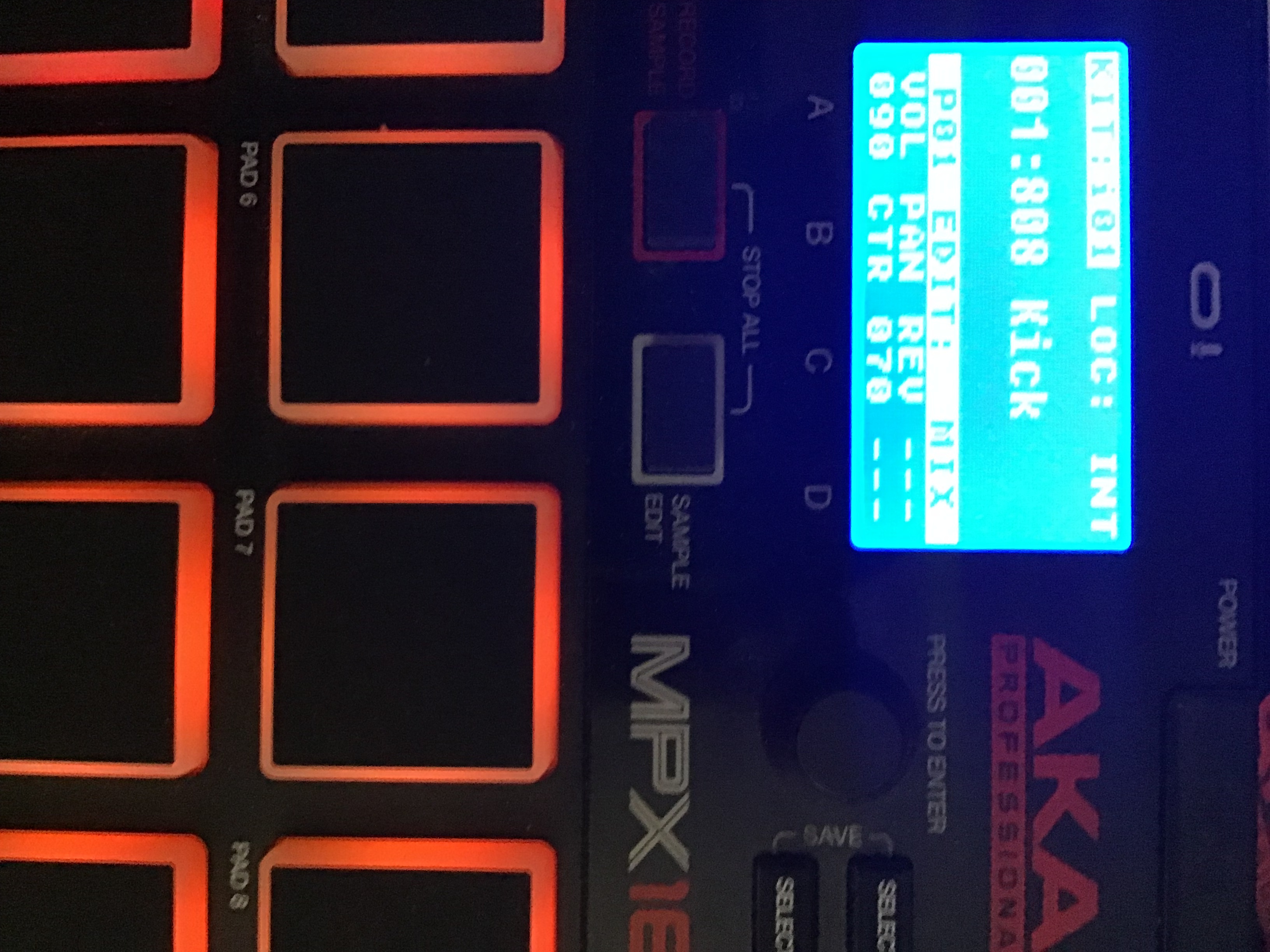 MPX16 - Akai Professional MPX16 - Audiofanzine