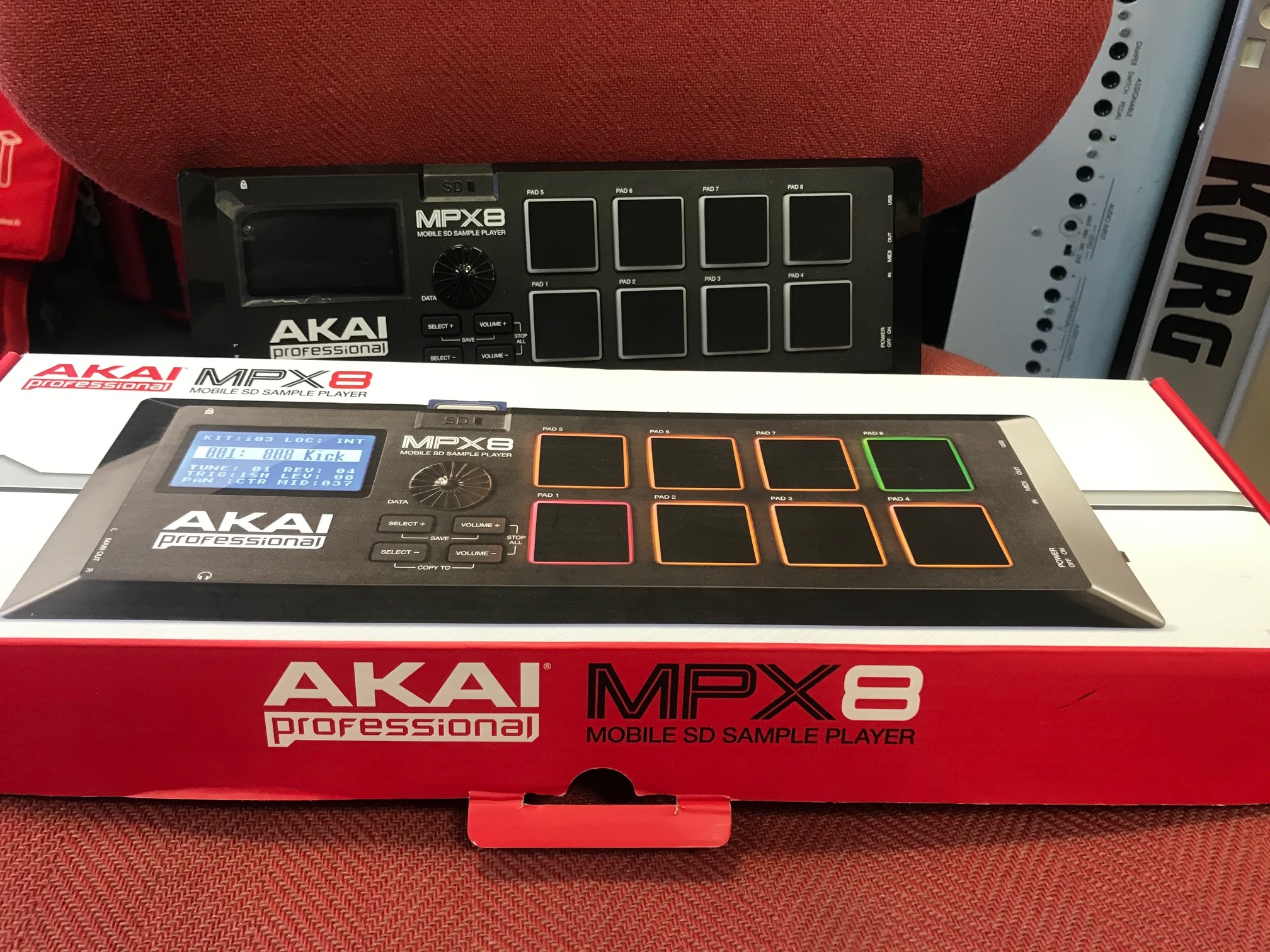 MPX8 - Akai Professional MPX8 - Audiofanzine