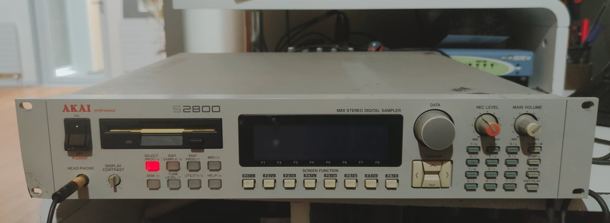 S2800 - Akai Professional S2800 - Audiofanzine