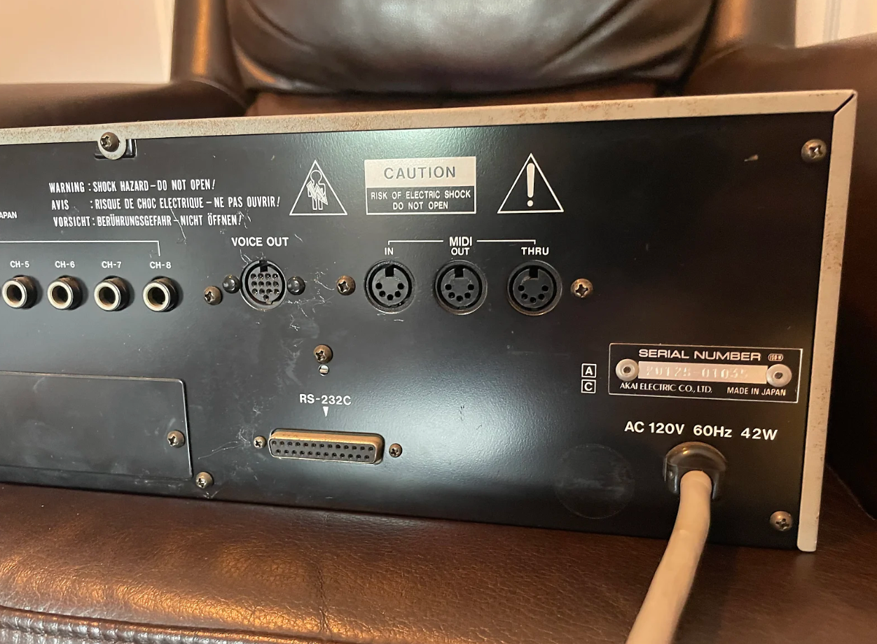 S900 - Akai Professional S900 - Audiofanzine