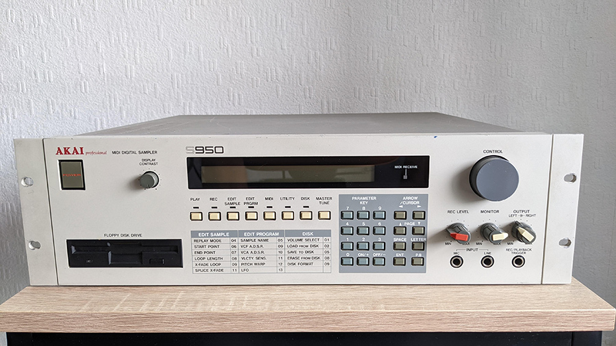 S950 - Akai Professional S950 - Audiofanzine