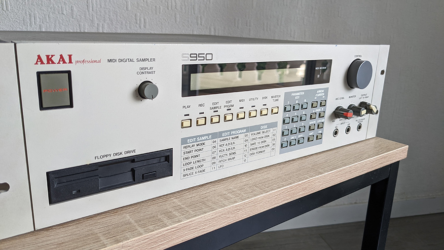 S950 - Akai Professional S950 - Audiofanzine