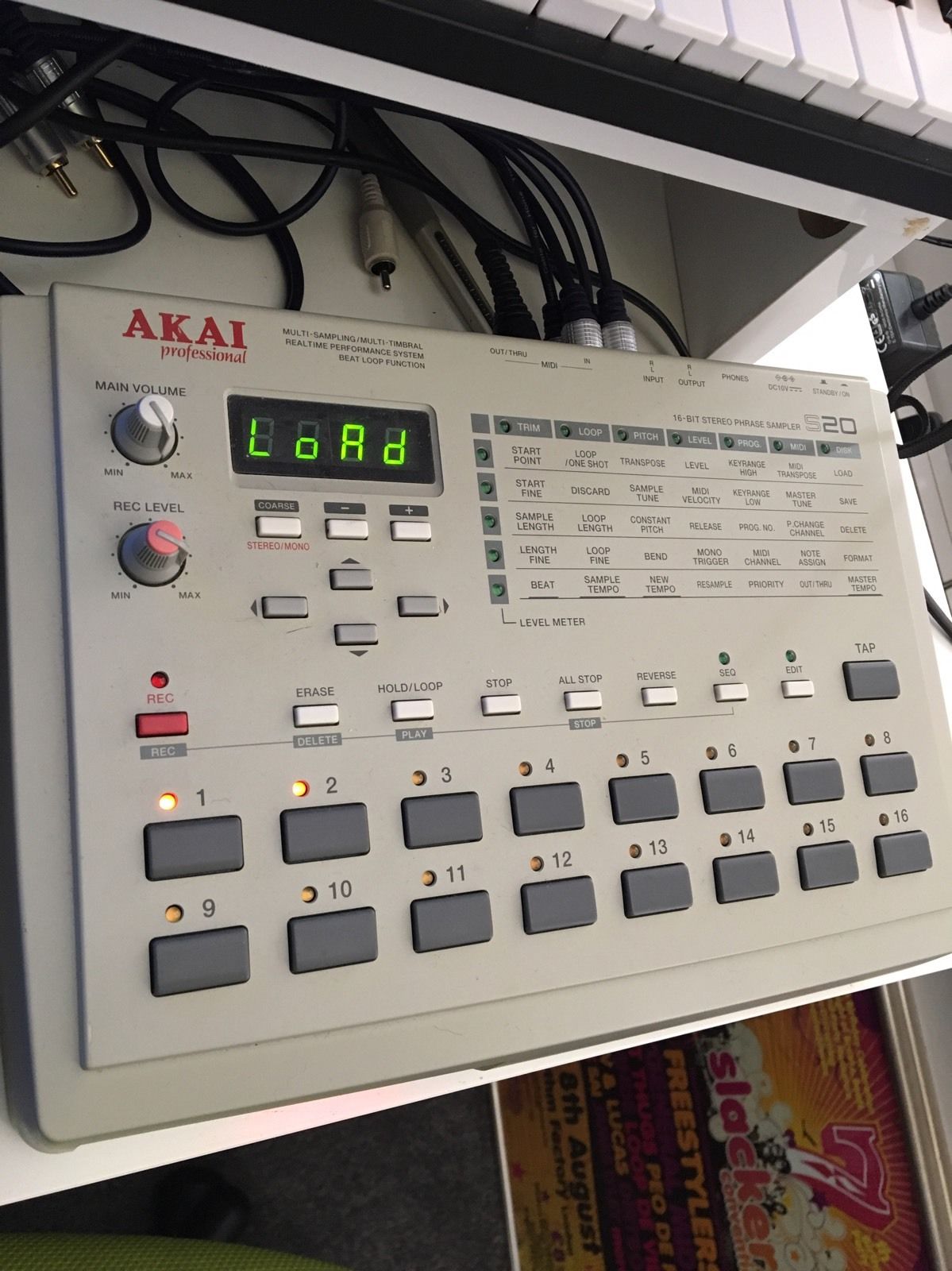 S20 - Akai S20 - Audiofanzine