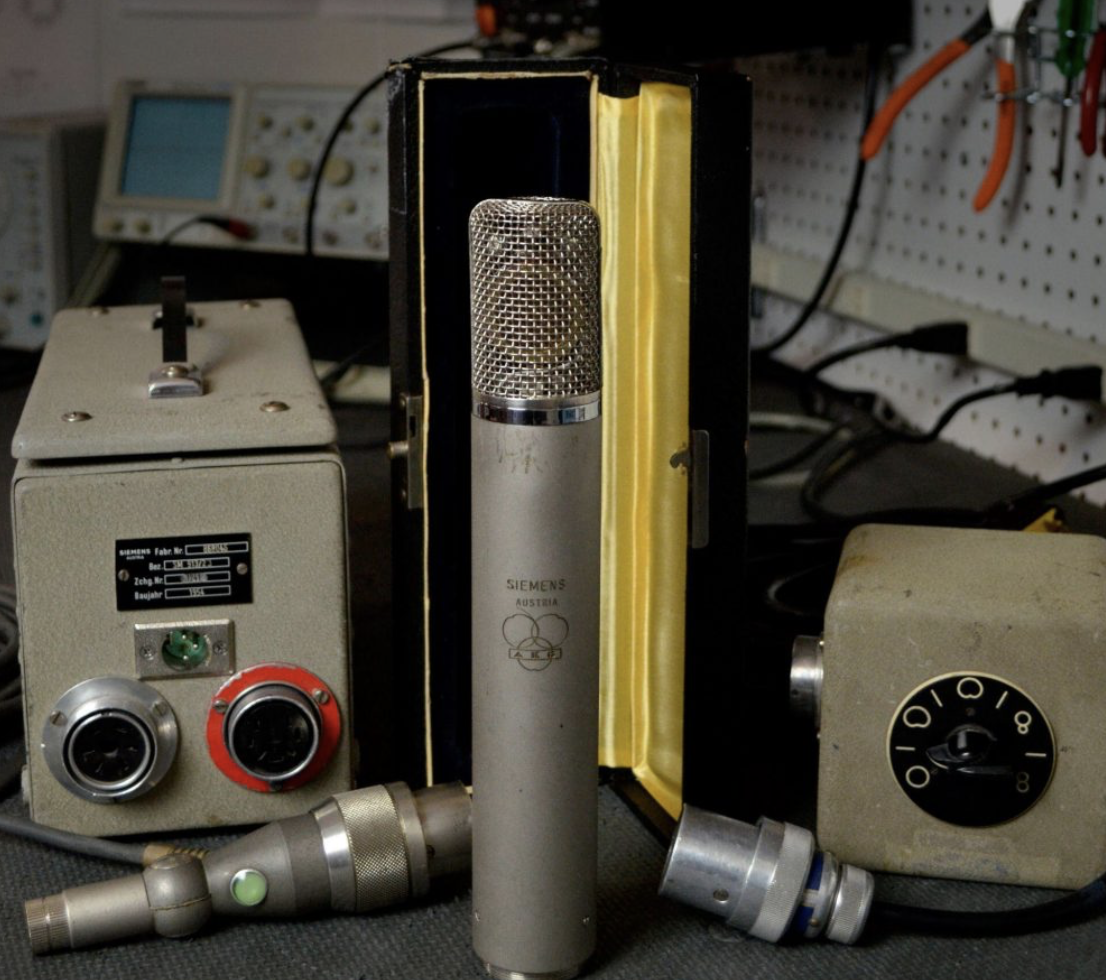 Recherche AKG C12 (Genève) - Audiofanzine