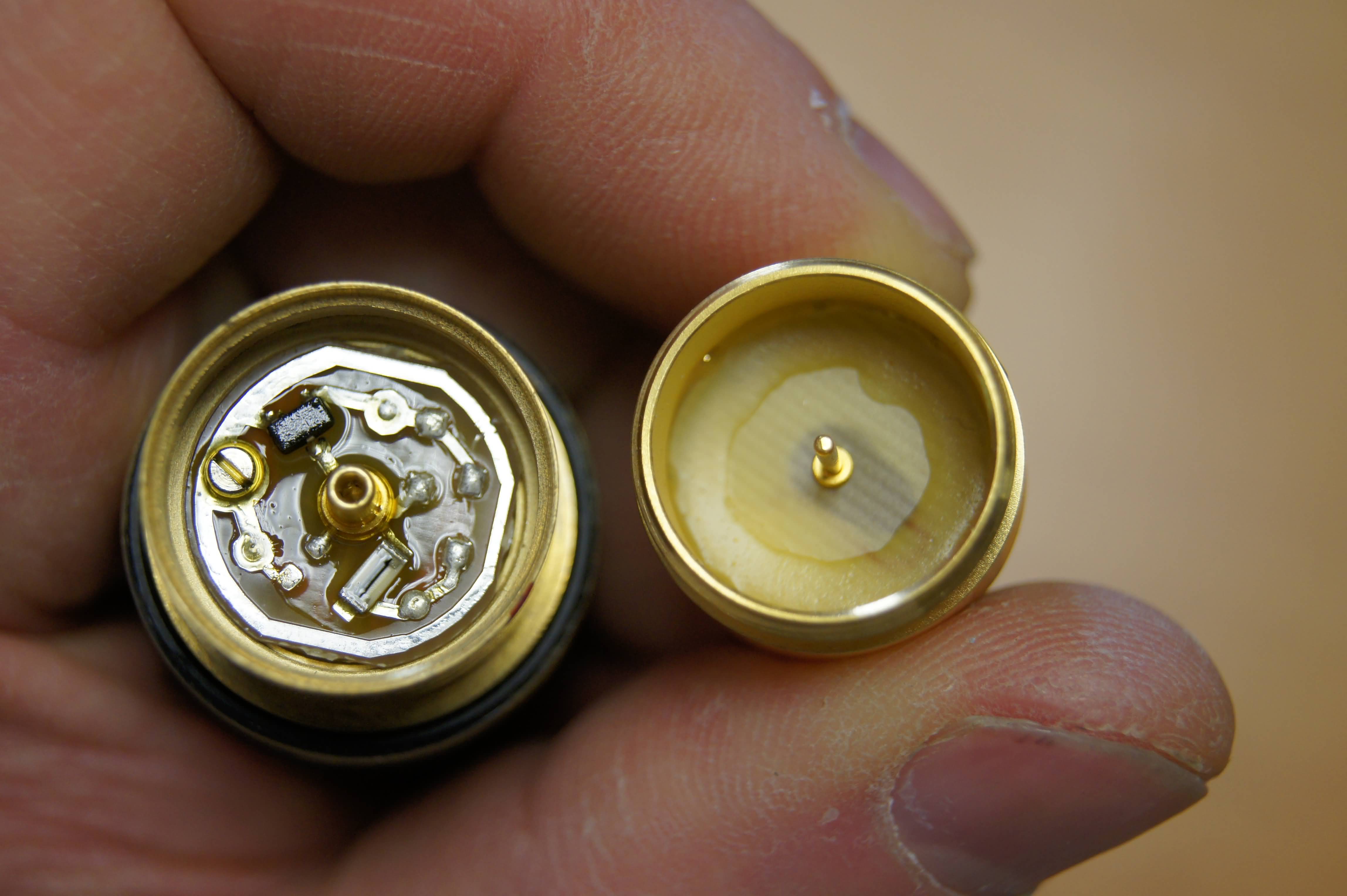 Photo AKG C 535 EB : C535 récent (composants CMS) : la capsule dévissée ...