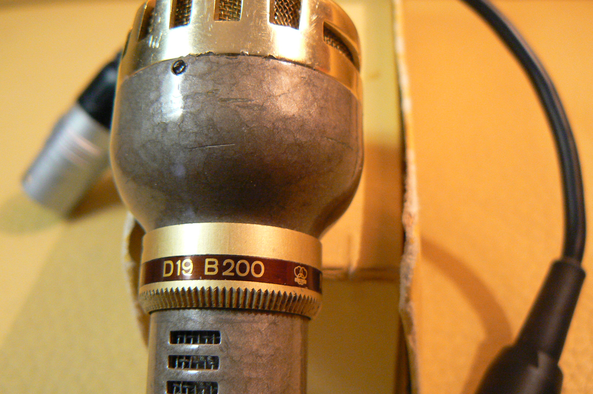 D 19 - AKG D 19 - Audiofanzine