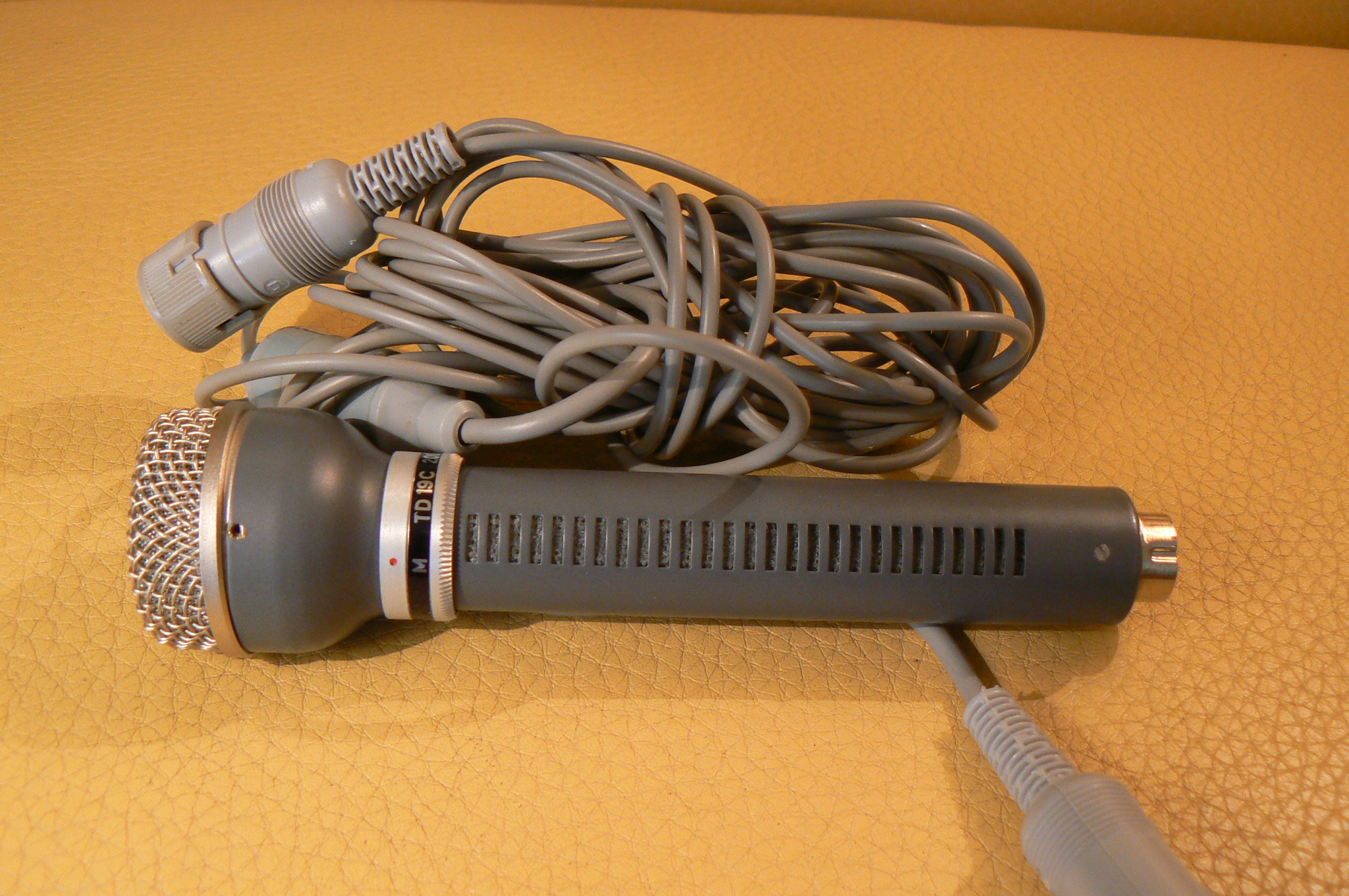 D19C - AKG D19C - Audiofanzine