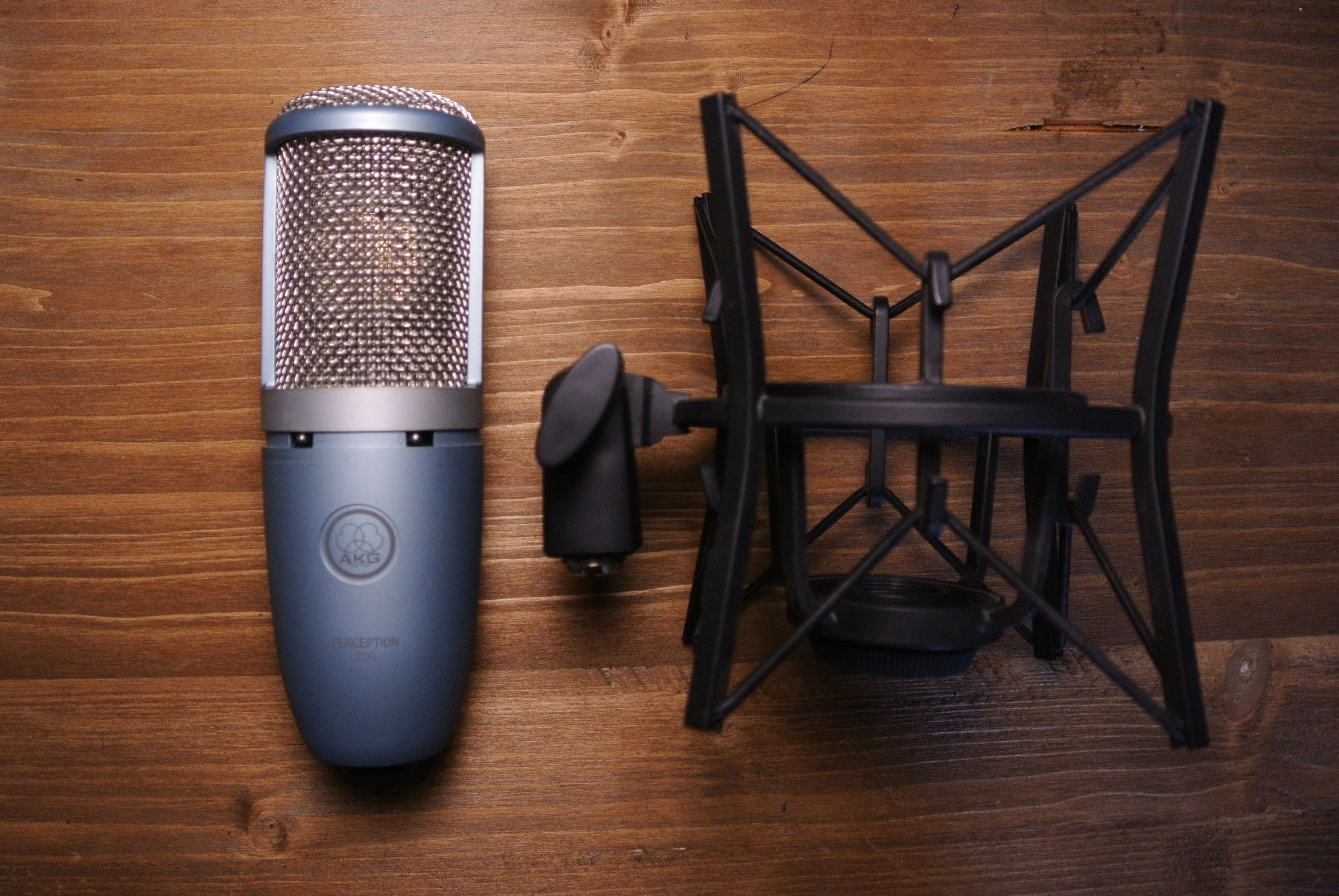 P220 - AKG P220 - Audiofanzine