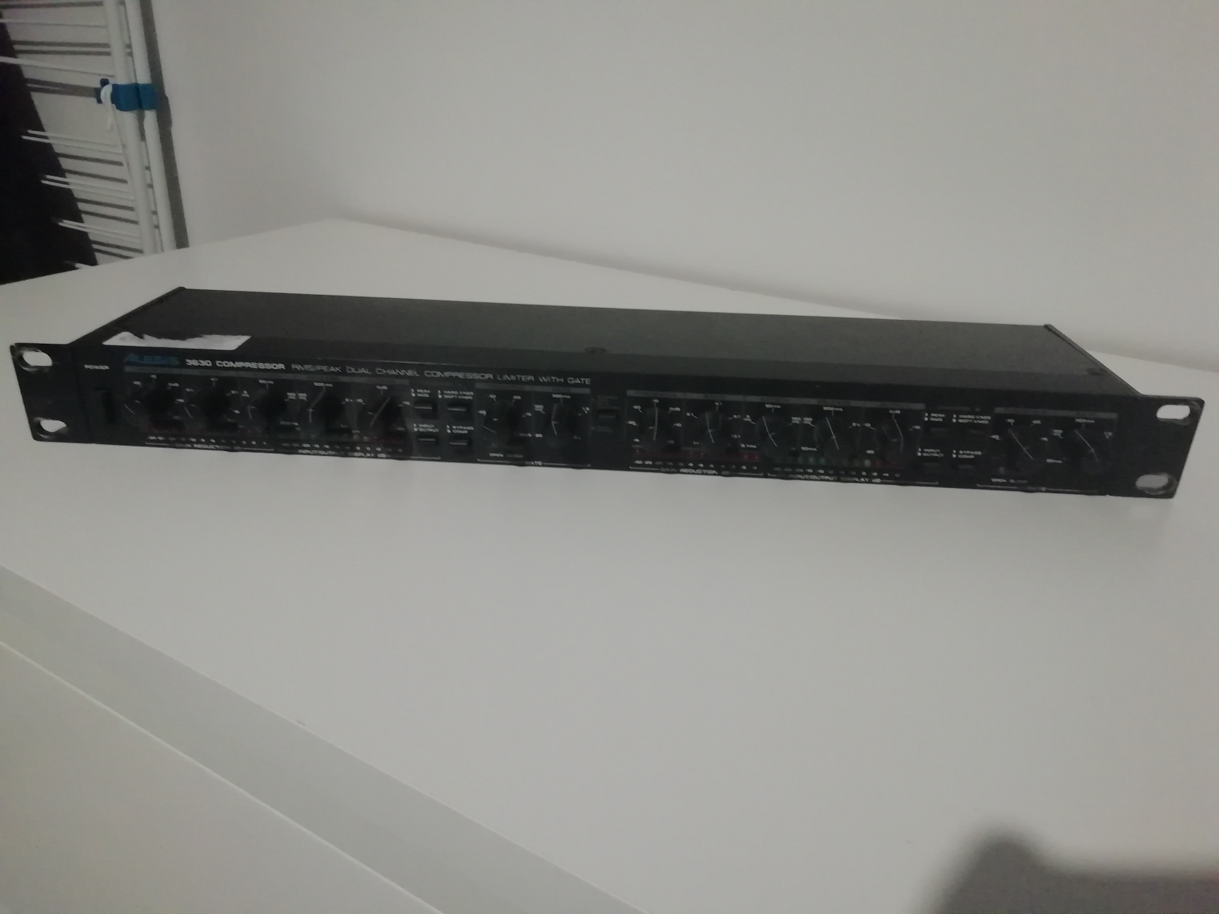 3630 Compressor - Alesis 3630 Compressor - Audiofanzine