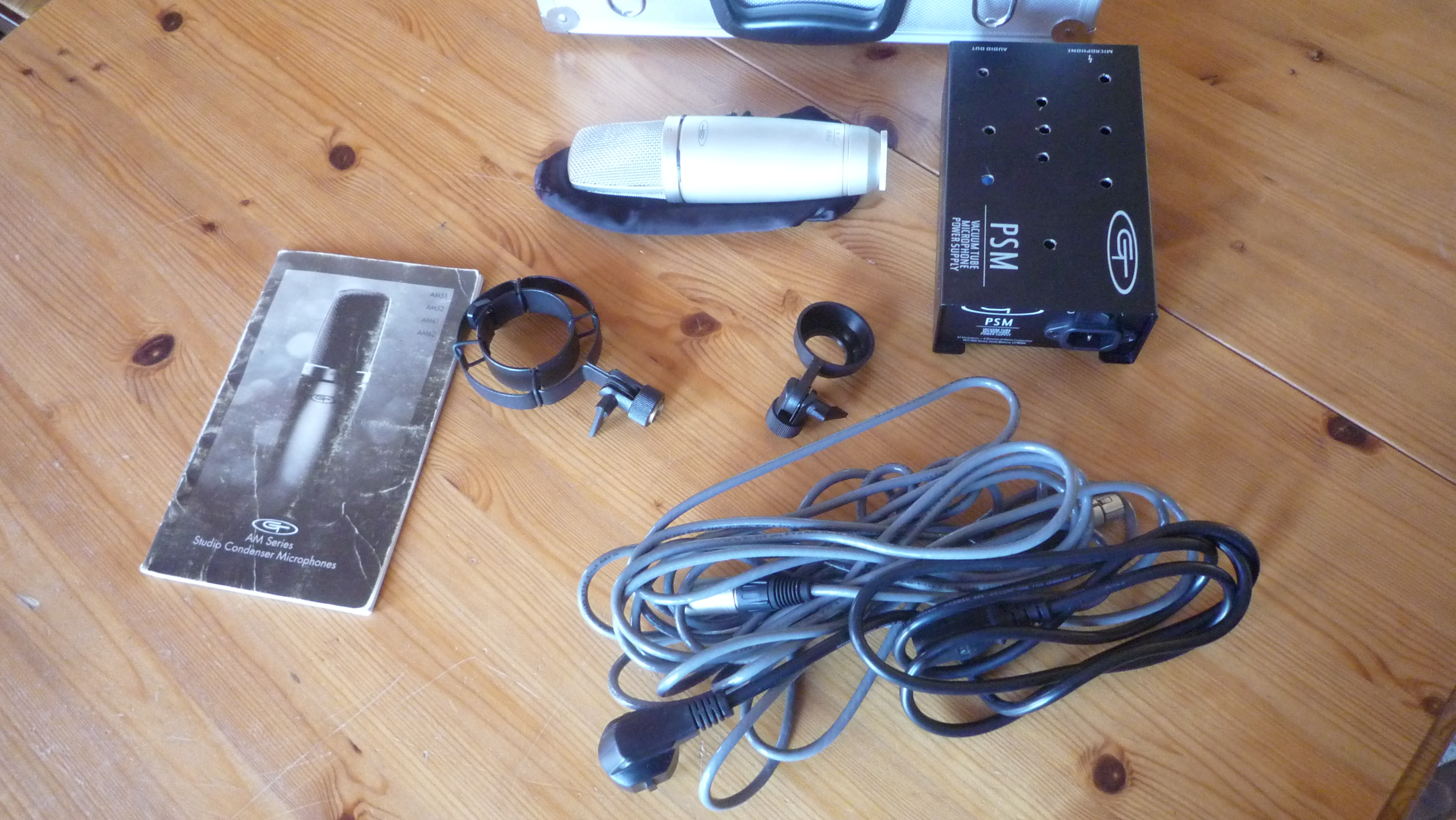 AM61 - Alesis AM61 - Audiofanzine