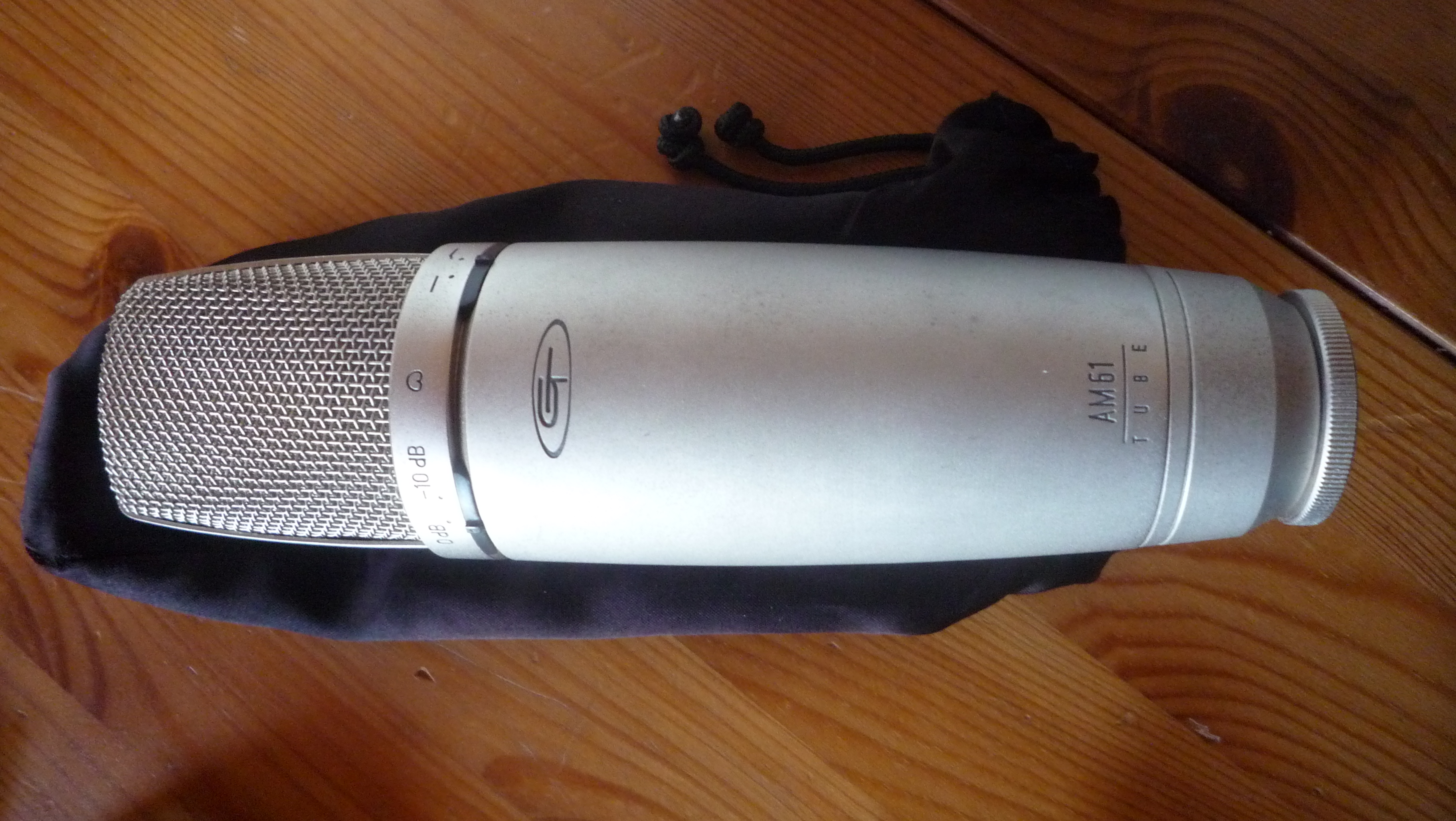 AM61 - Alesis AM61 - Audiofanzine