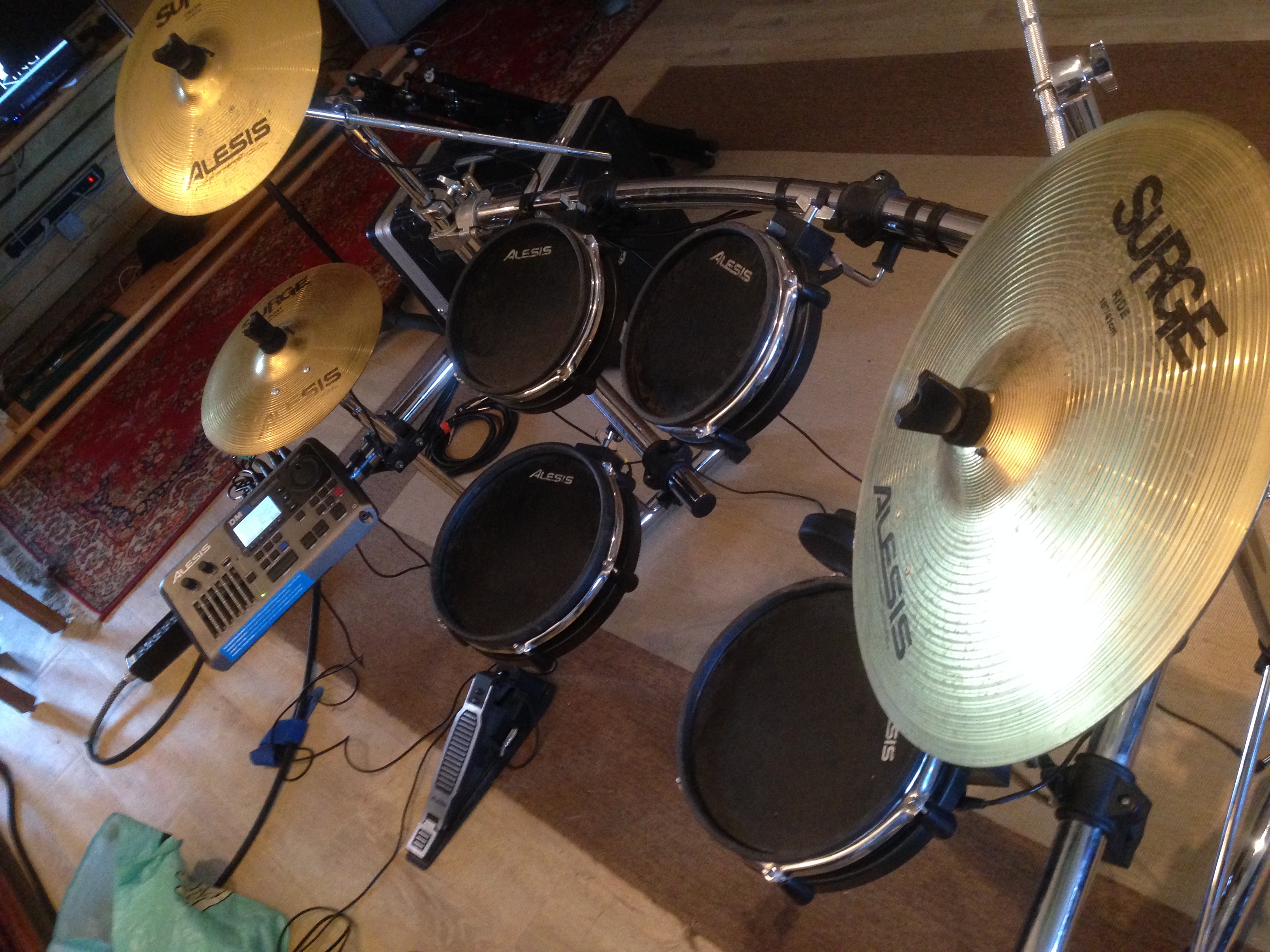 DM10 Pro Kit - Alesis DM10 Pro Kit - Audiofanzine