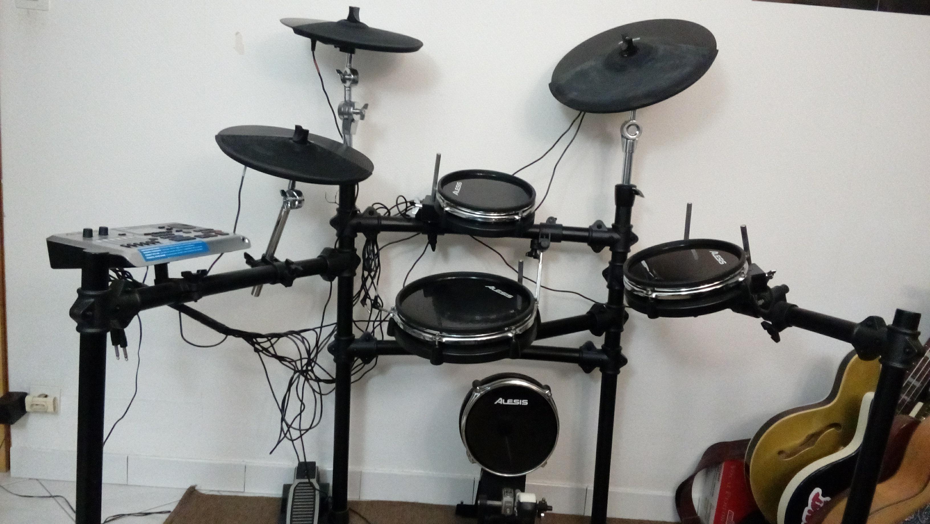 DM10 STUDIO KIT - Alesis DM10 Studio Kit - Audiofanzine