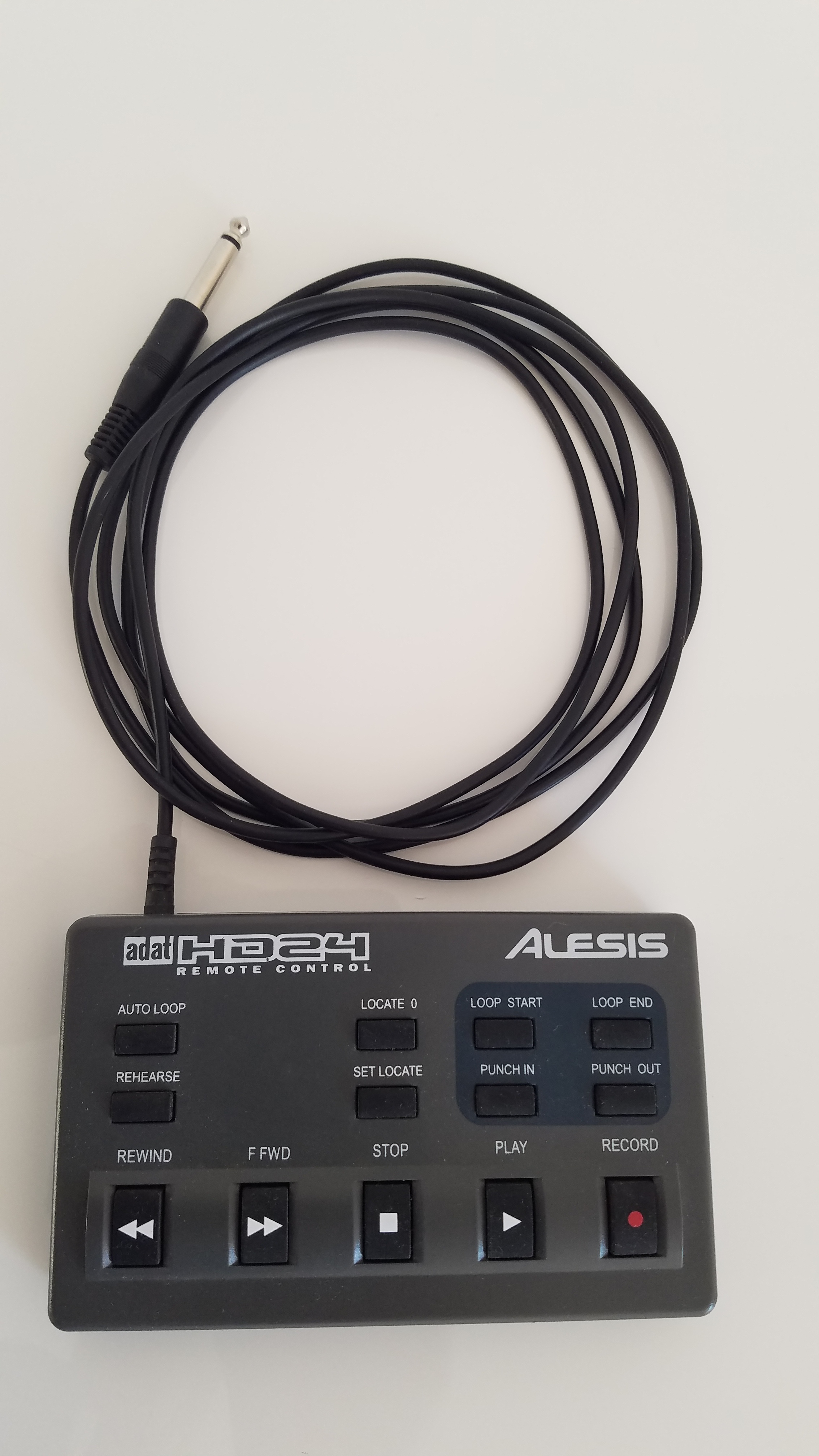 HD24 - Alesis HD24 - Audiofanzine