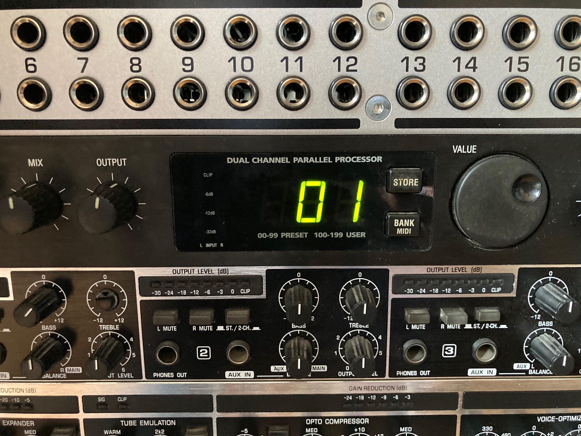 MicroVerb 4 - Alesis MicroVerb 4 - Audiofanzine