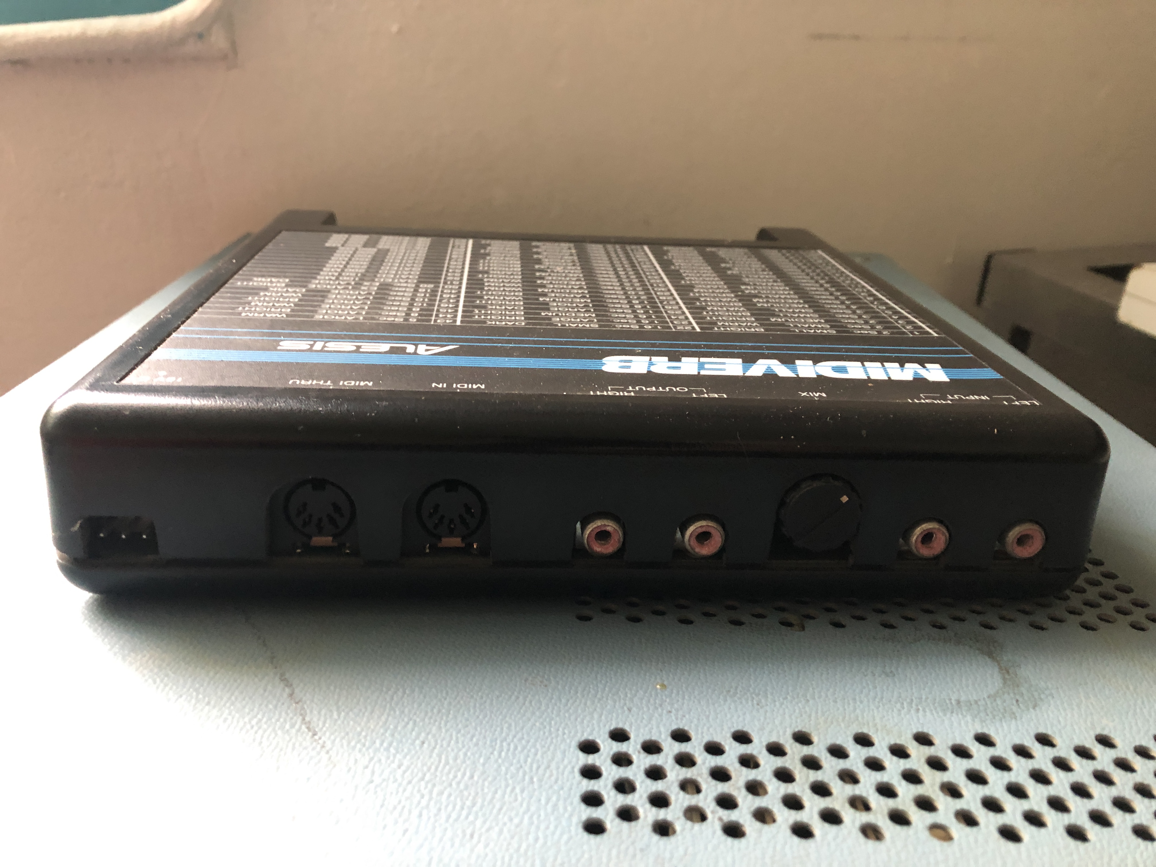 MidiVerb - Alesis MidiVerb - Audiofanzine