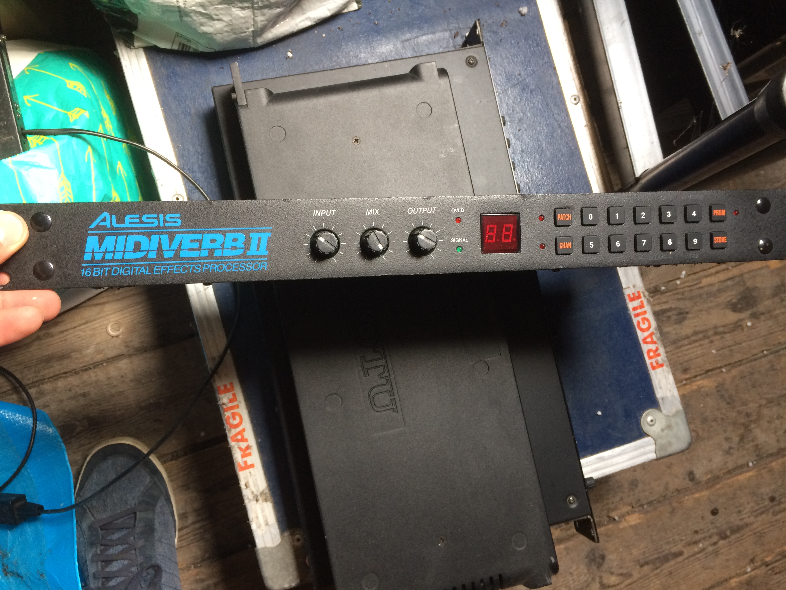 MIDIVERB II - Alesis MidiVerb II - Audiofanzine