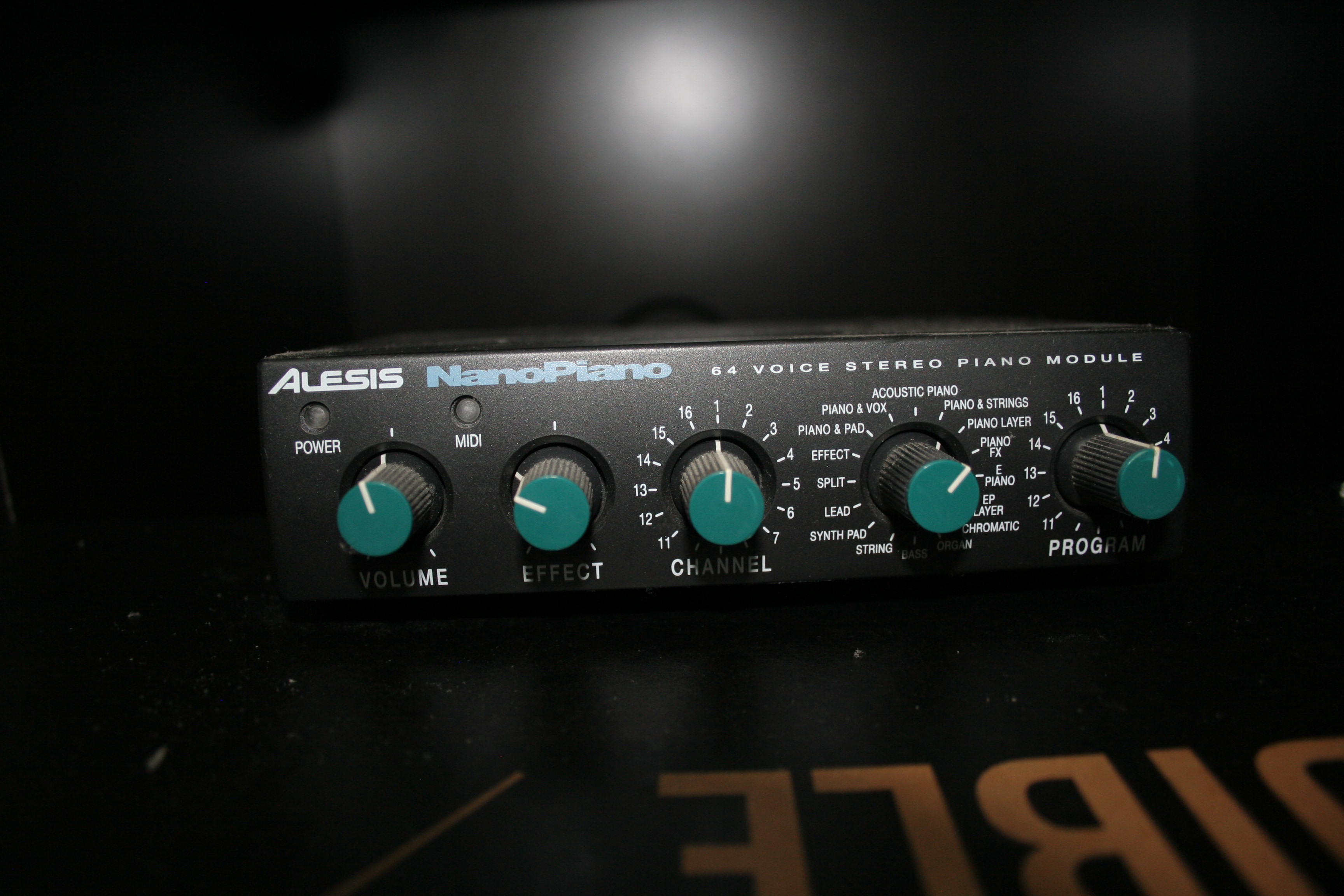 NANOPIANO - Alesis NanoPiano - Audiofanzine