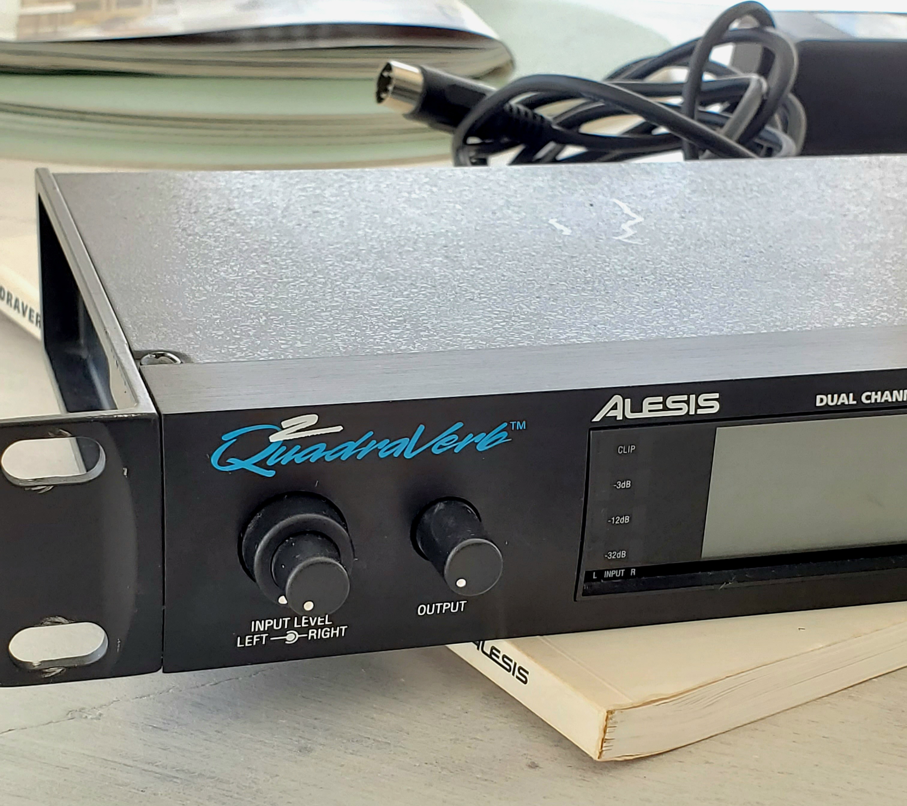 Quadraverb Q2 V2 - Alesis Quadraverb Q2 V2 - Audiofanzine