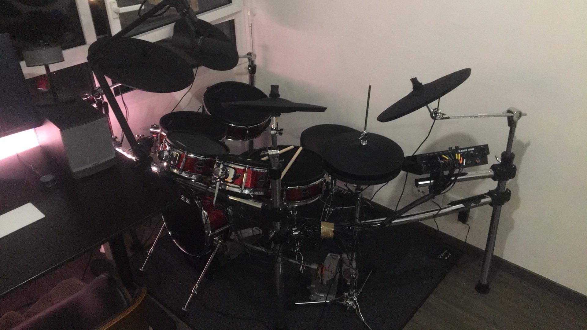 Strike Pro Kit - Alesis Strike Pro Kit - Audiofanzine