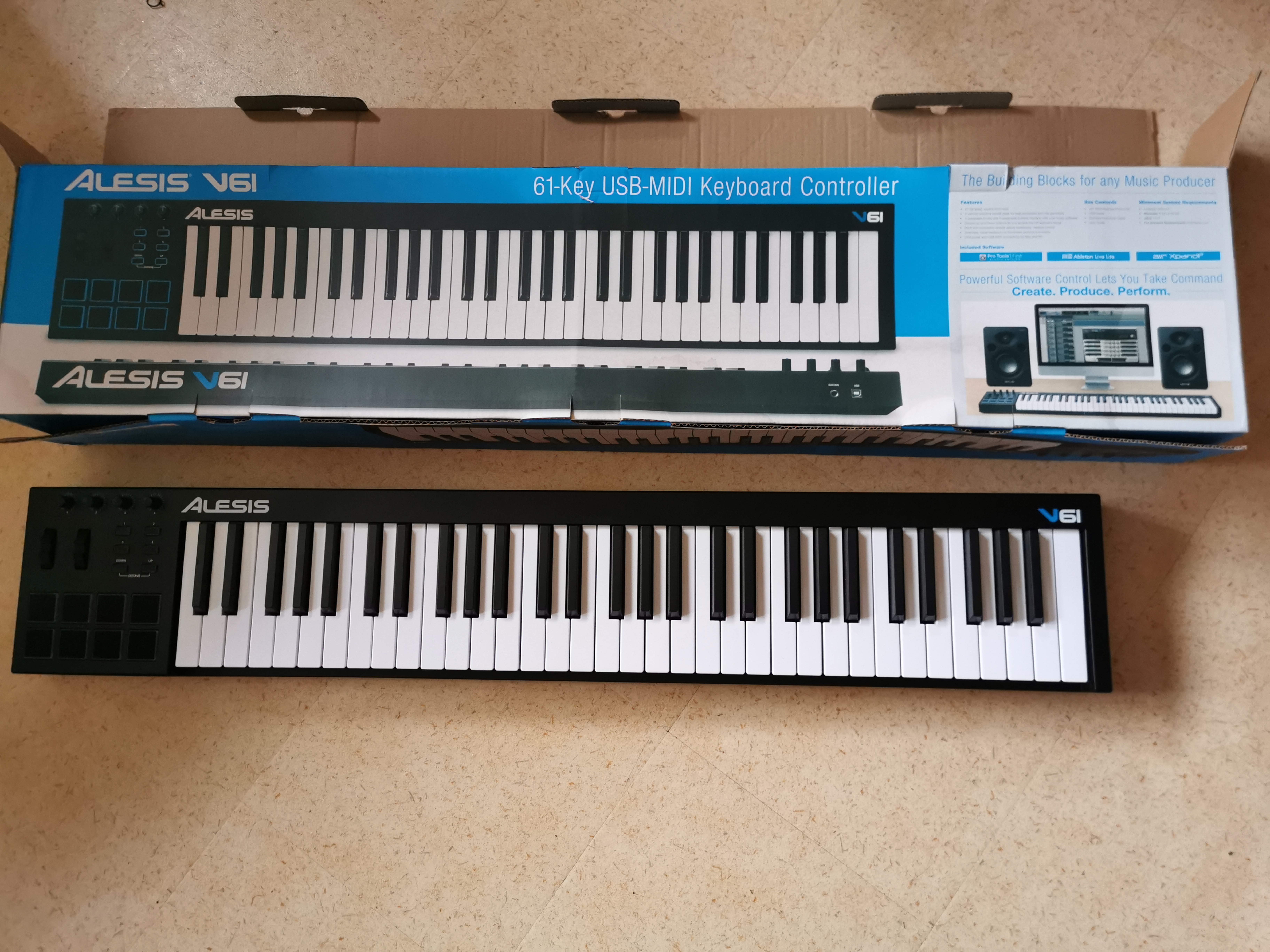 V61 - Alesis V61 - Audiofanzine
