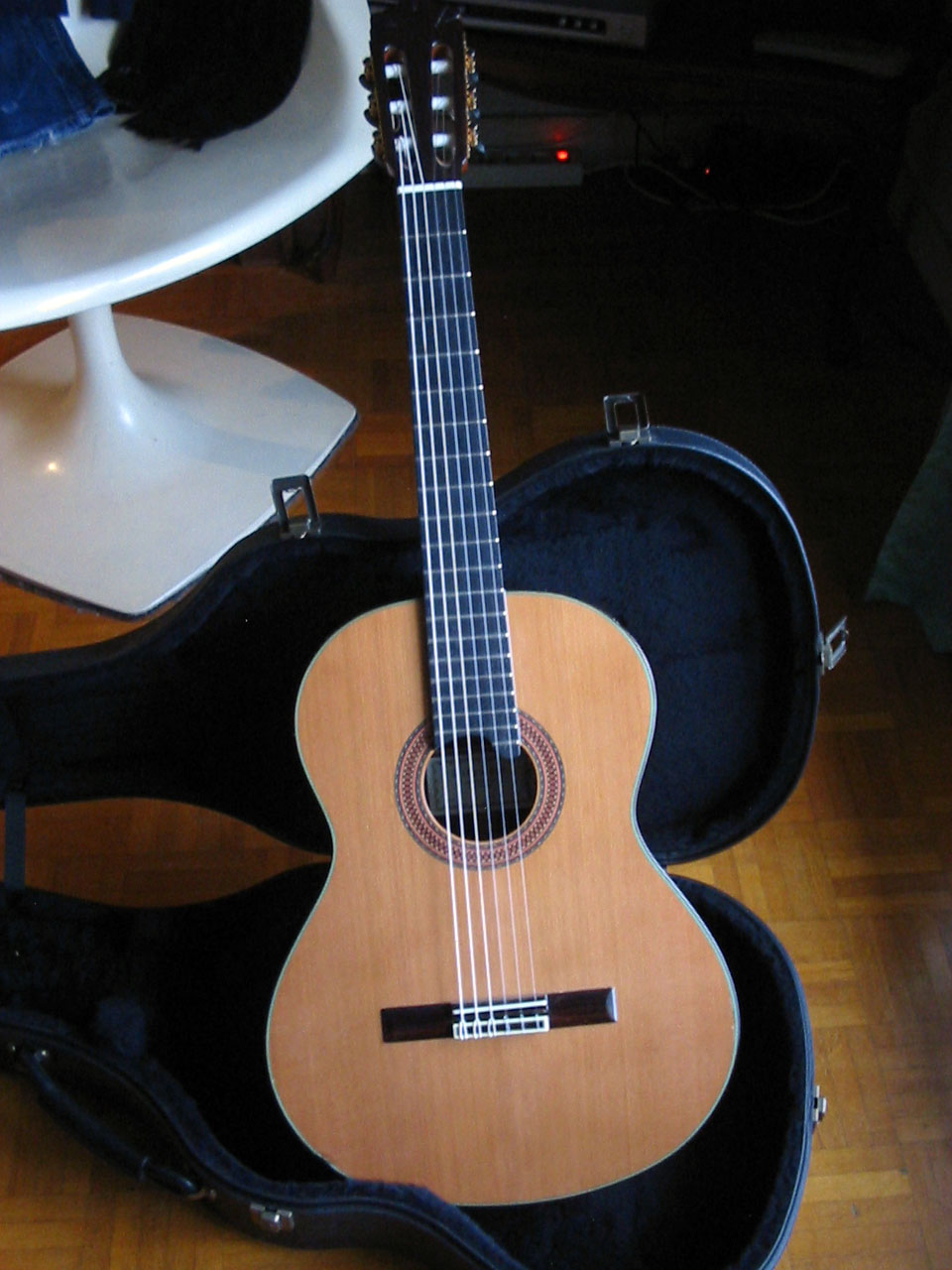 11P - Alhambra Guitars 11P - Audiofanzine