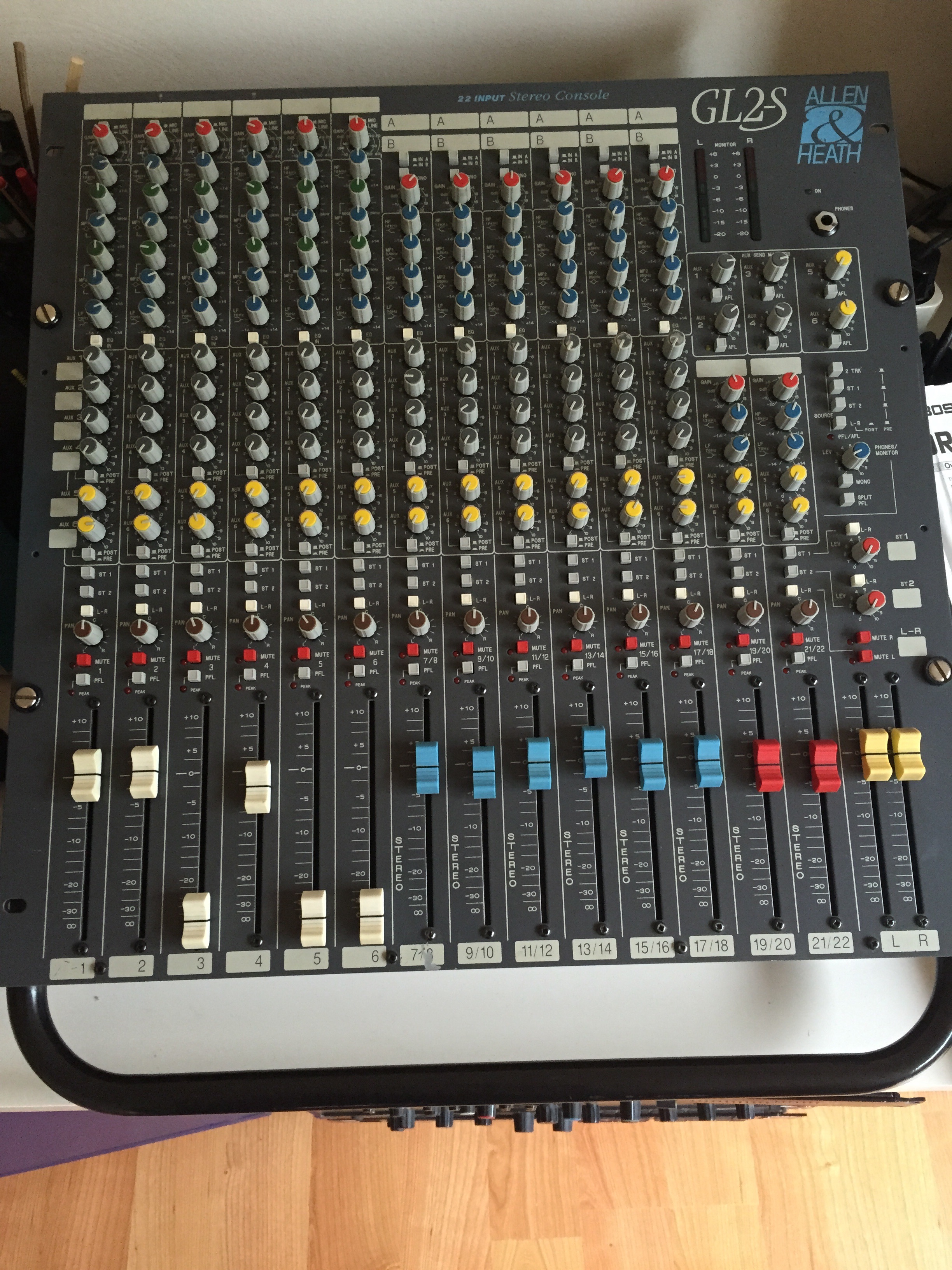 GL2 - Allen & Heath GL2 - Audiofanzine