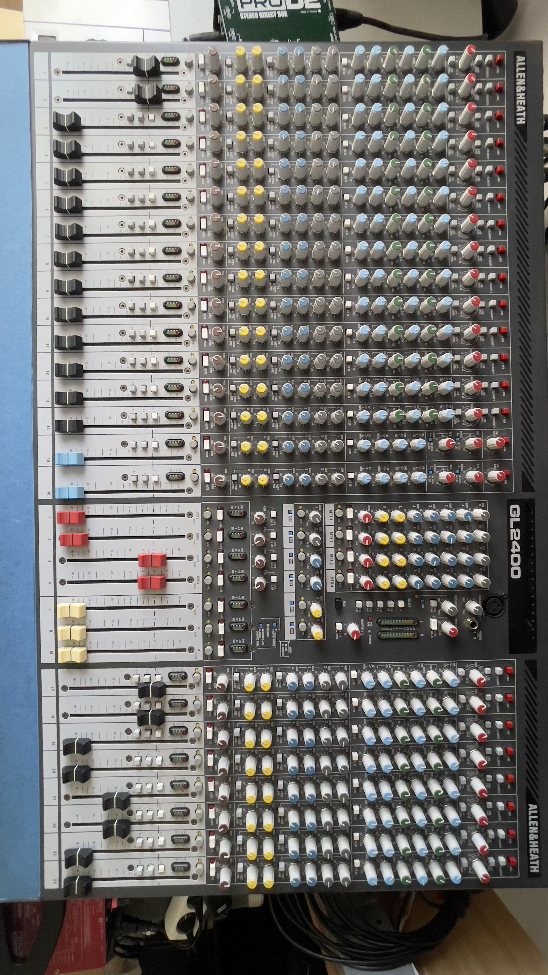 GL2400-24 - Allen & Heath GL2400-24 - Audiofanzine