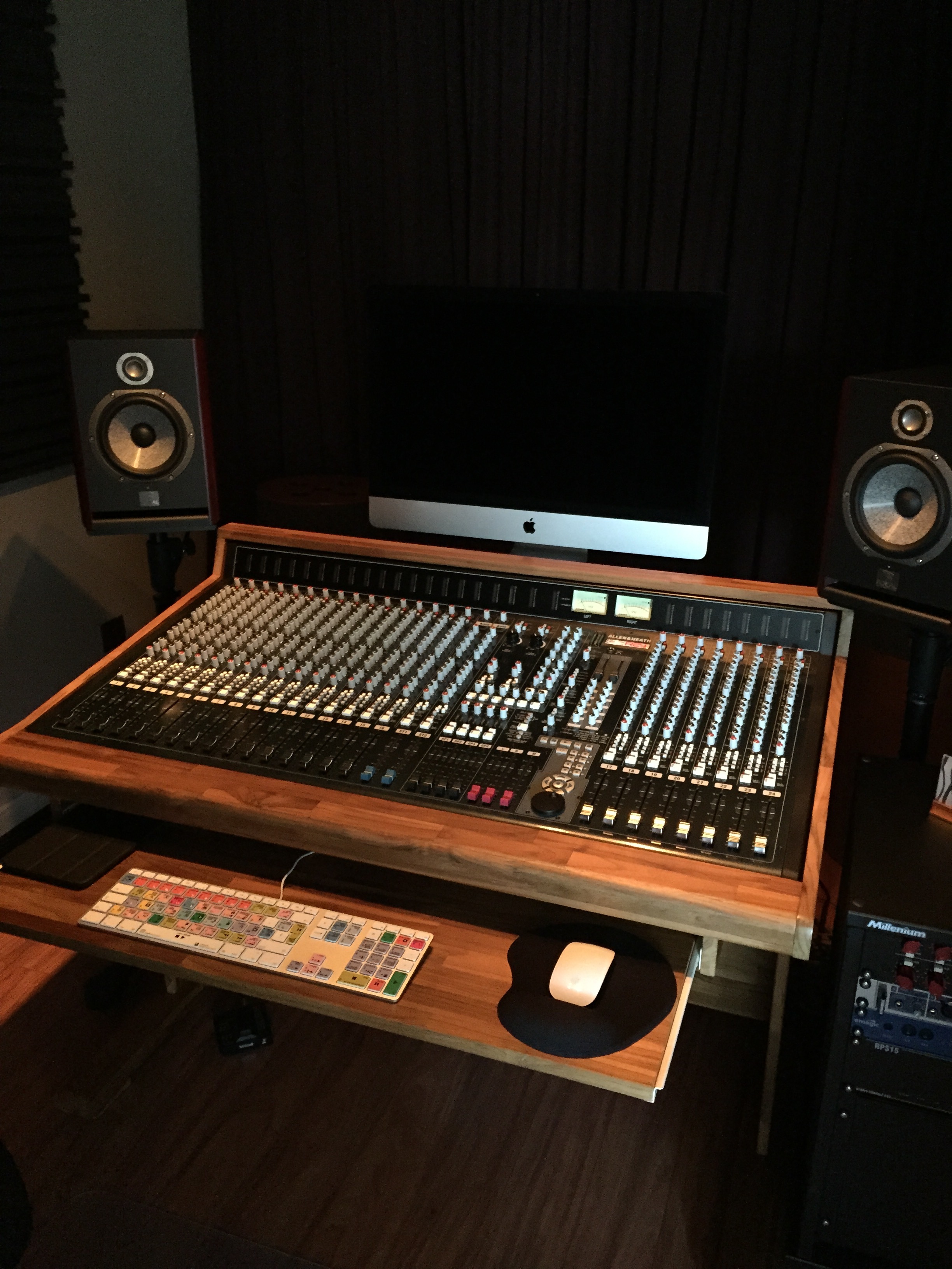 GS-R24 - Allen & Heath GS-R24 - Audiofanzine