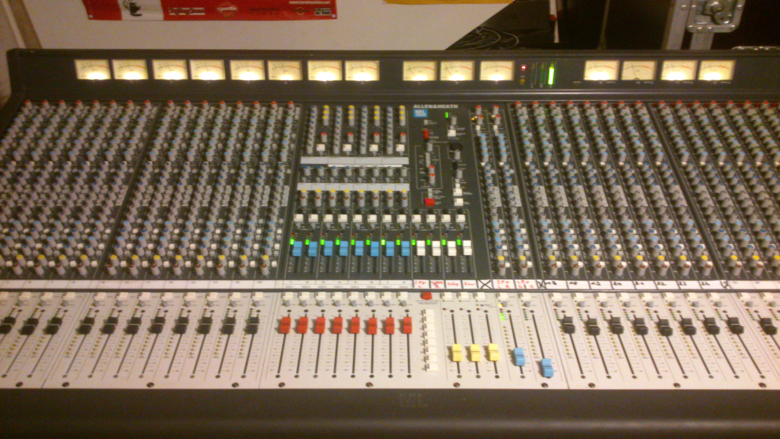 ML4000-32 - Allen & Heath ML4000-32 - Audiofanzine