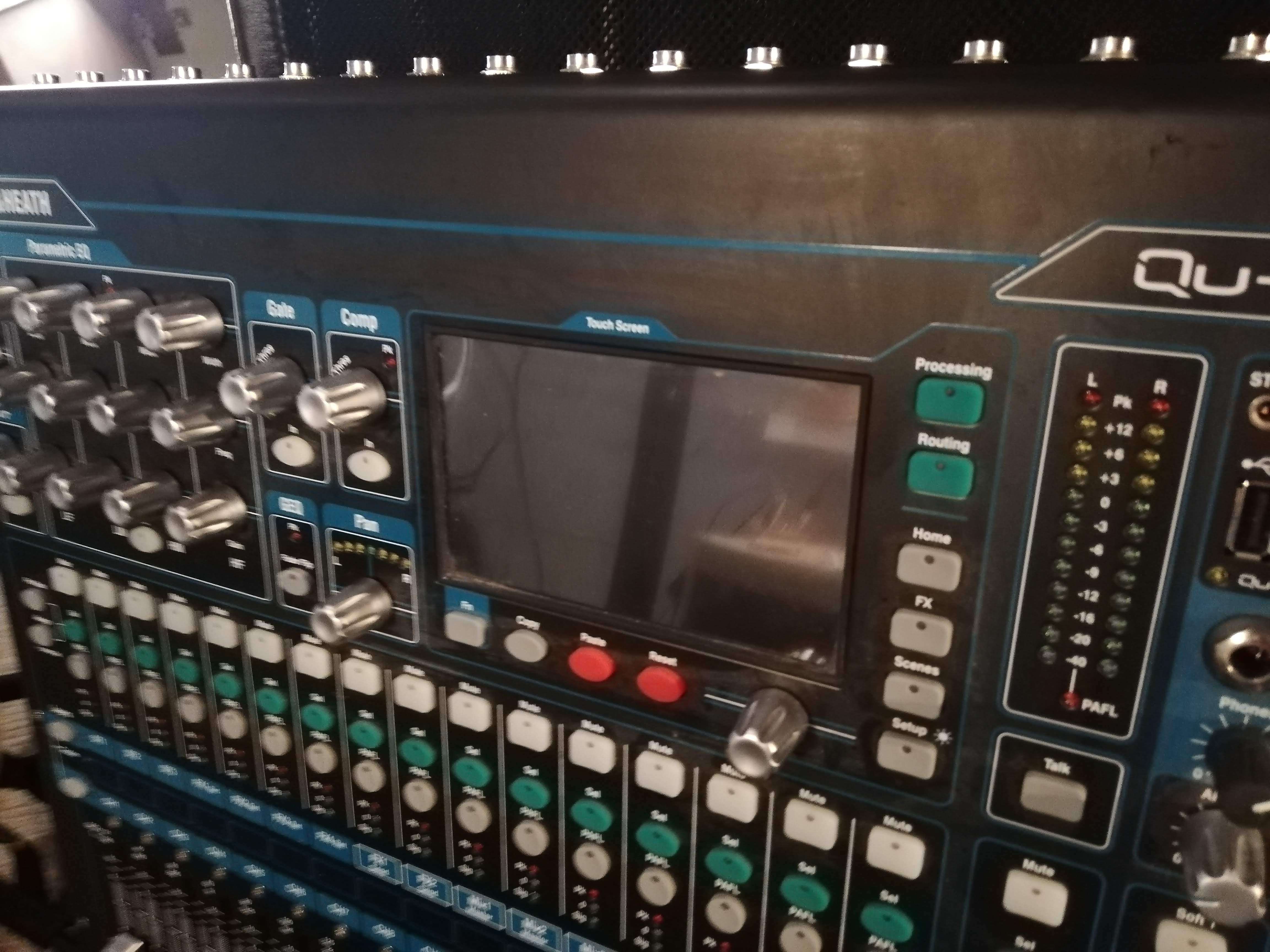 Qu-16 - Allen & Heath Qu-16 - Audiofanzine