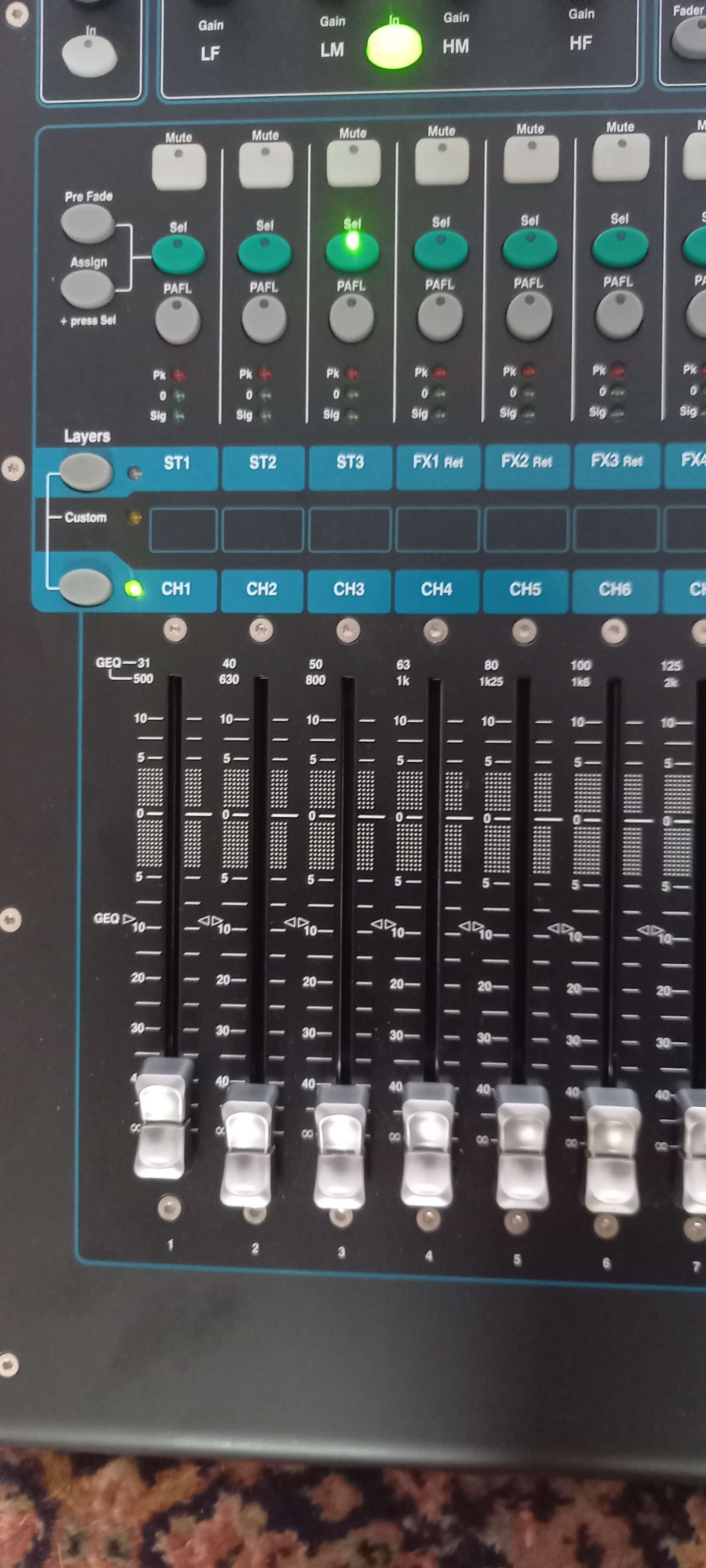Qu-16 - Allen & Heath Qu-16 - Audiofanzine
