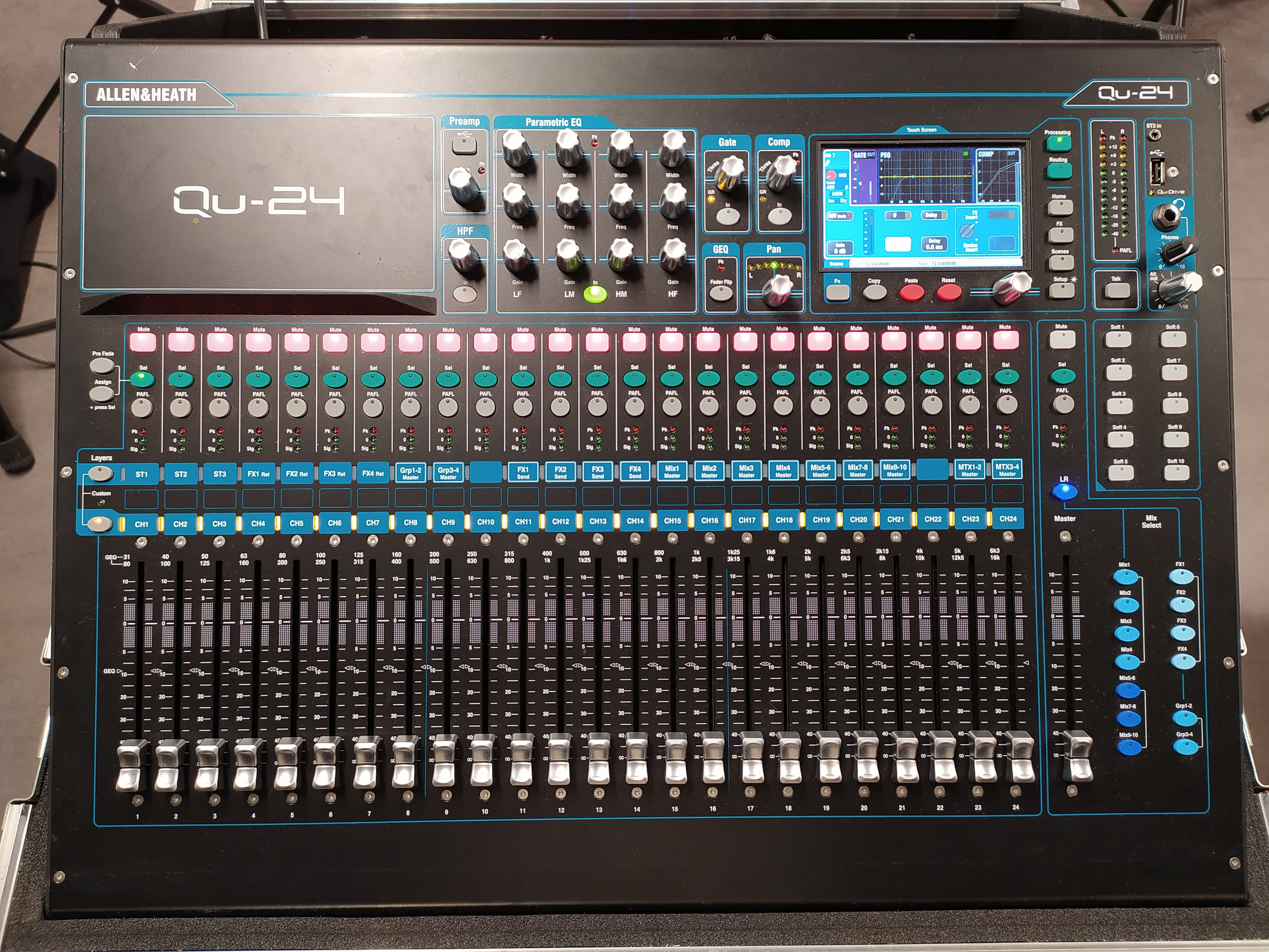 Qu-24 - Allen & Heath Qu-24 - Audiofanzine