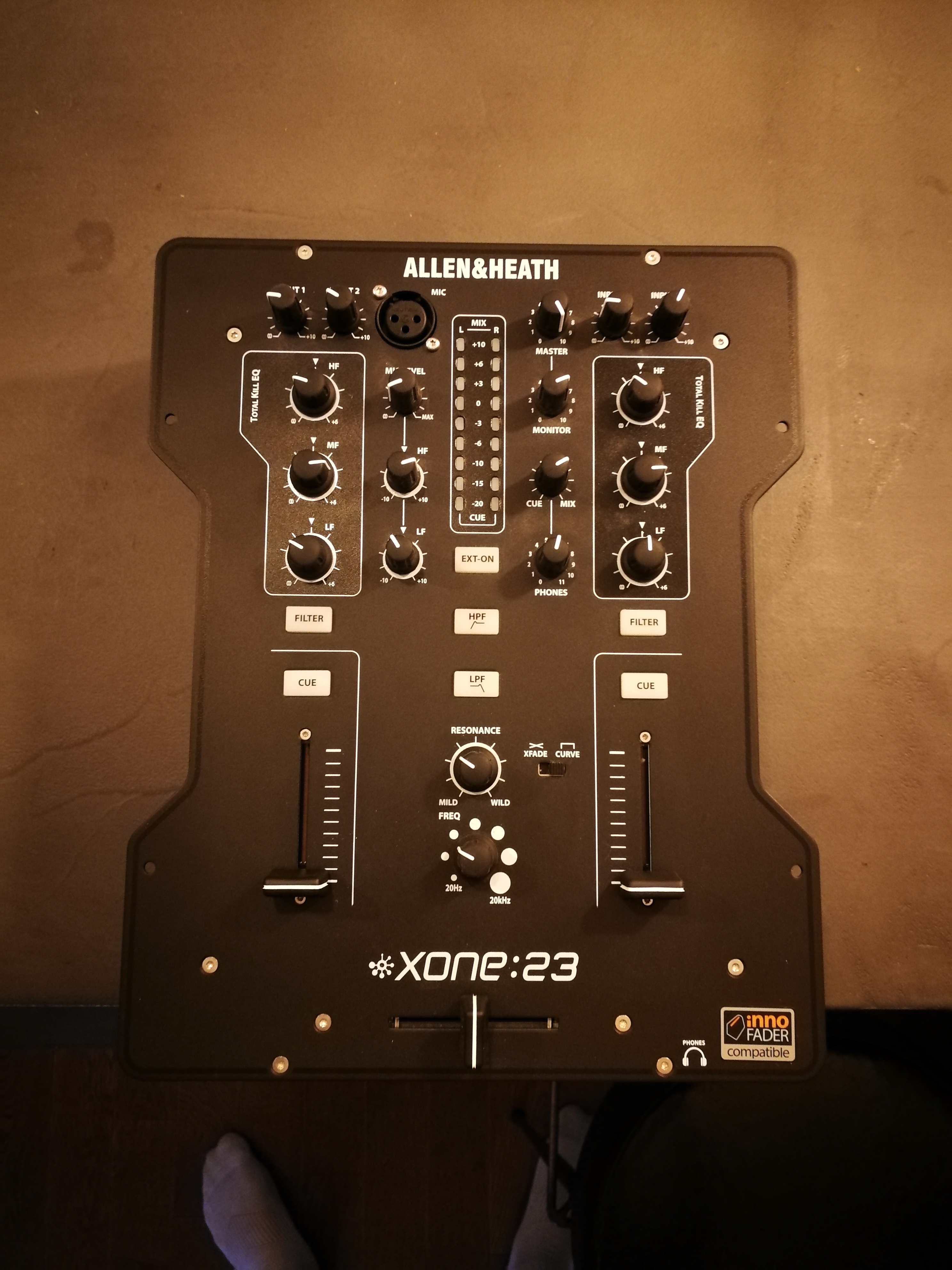 Xone:23 - Allen & Heath Xone:23 - Audiofanzine