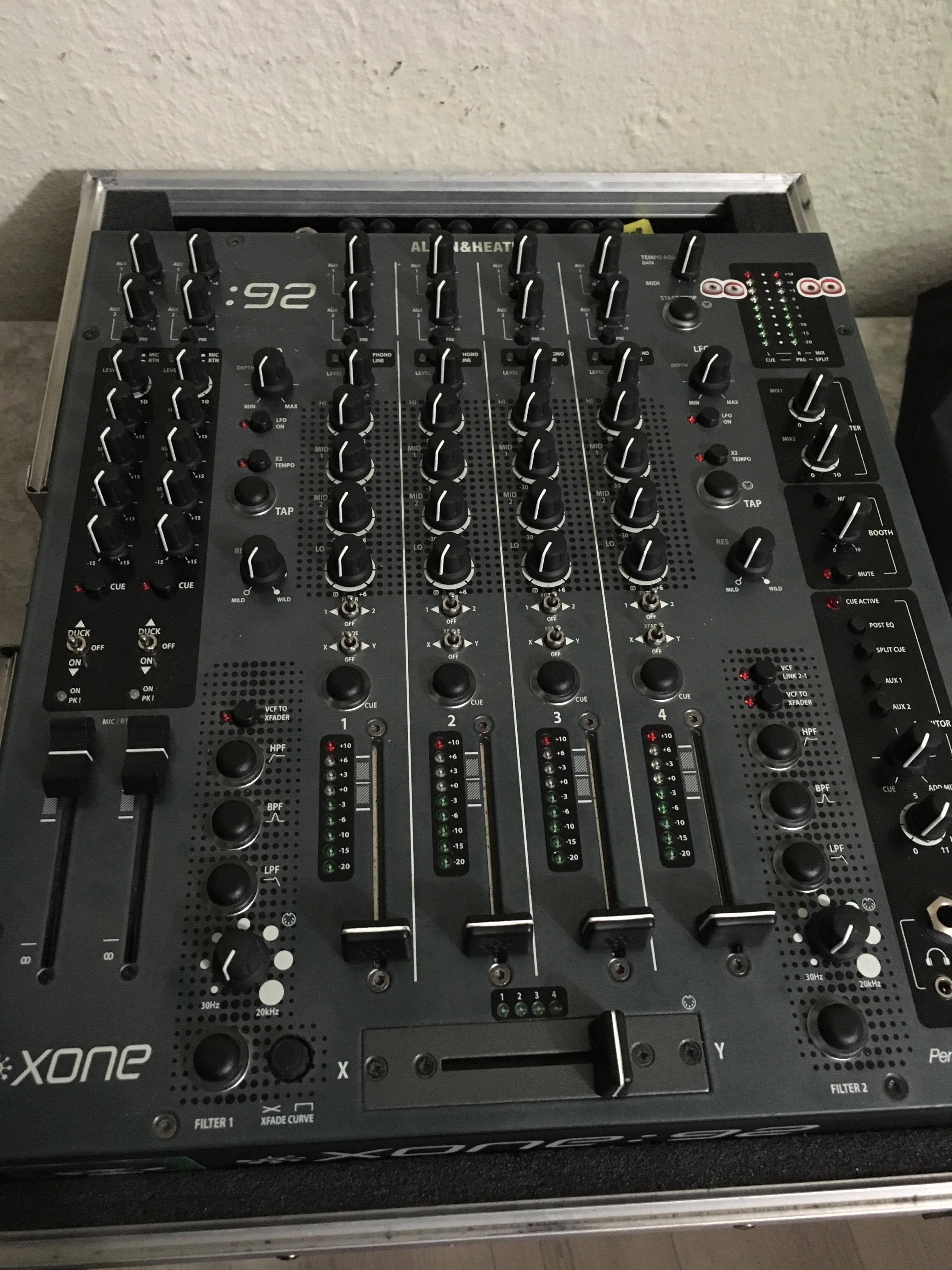 Photo Allen & Heath Xone:92 : Allen & Heath Xone:92 (8003) (#2063213 ...