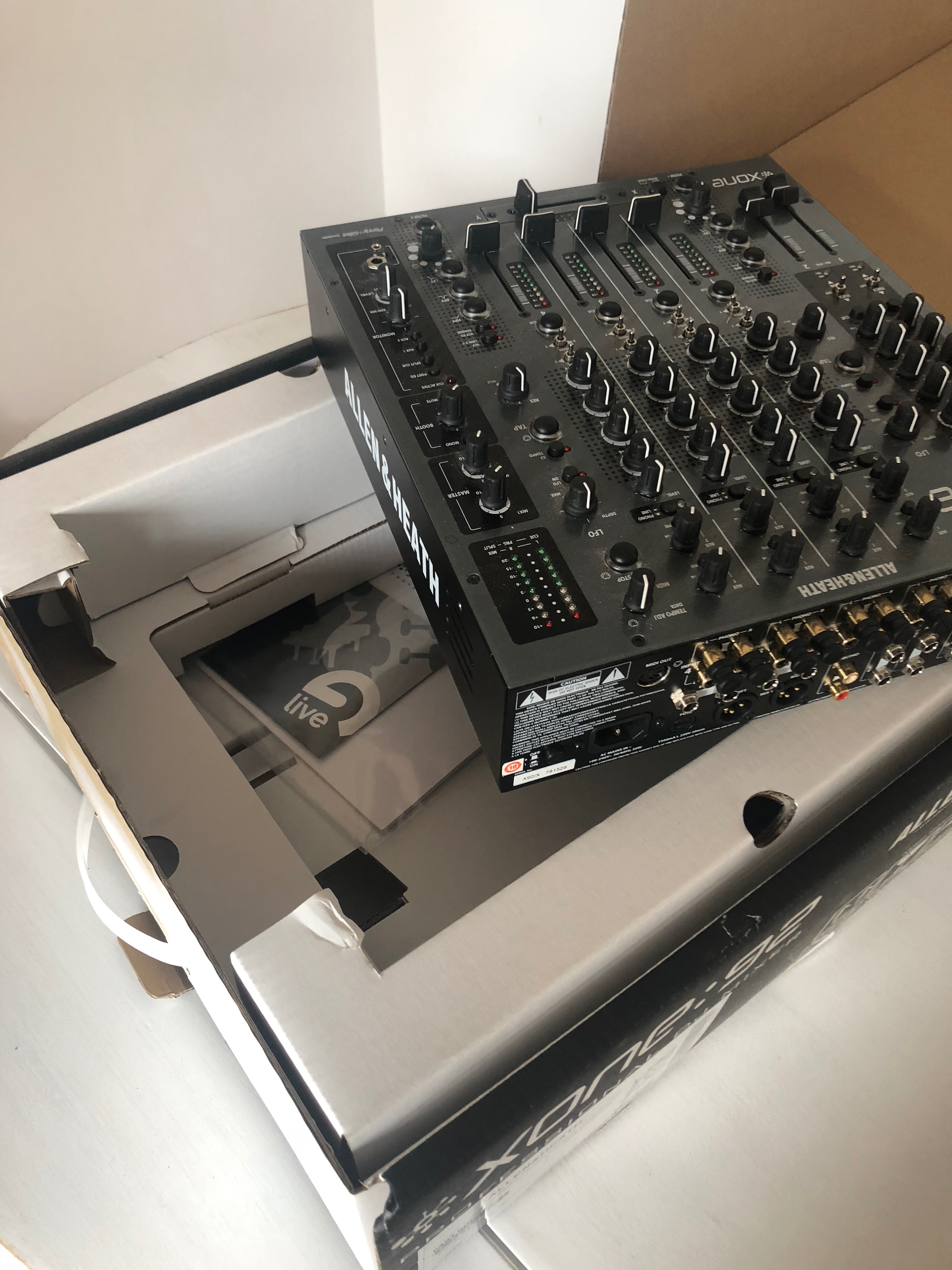 XONE:92 - Allen & Heath Xone:92 - Audiofanzine