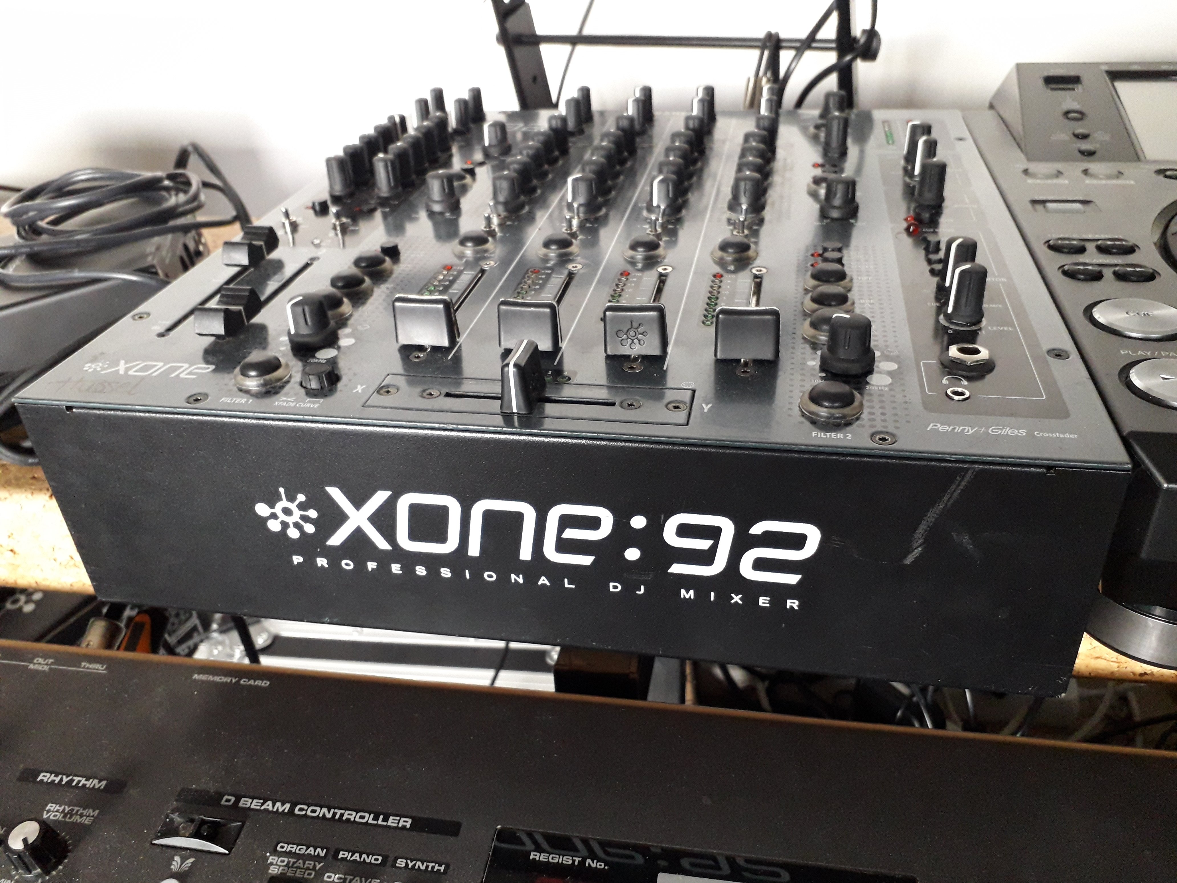 Allen & Heath Xone:92 - Audiofanzine