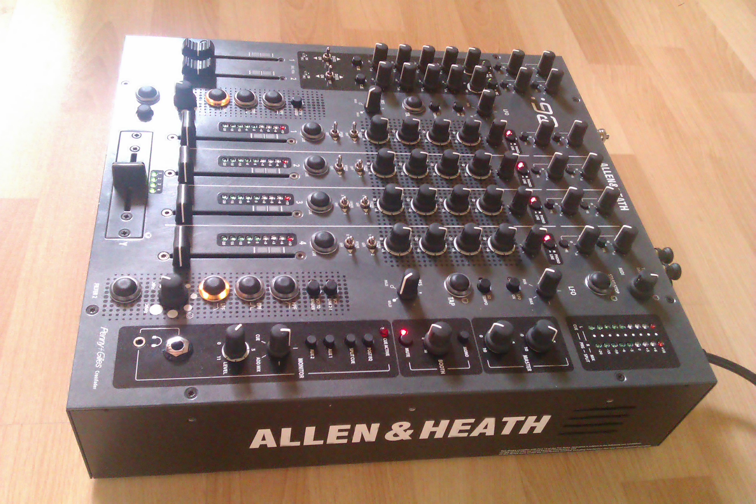 Allen & Heath Xone:92 image (#466661) - Audiofanzine