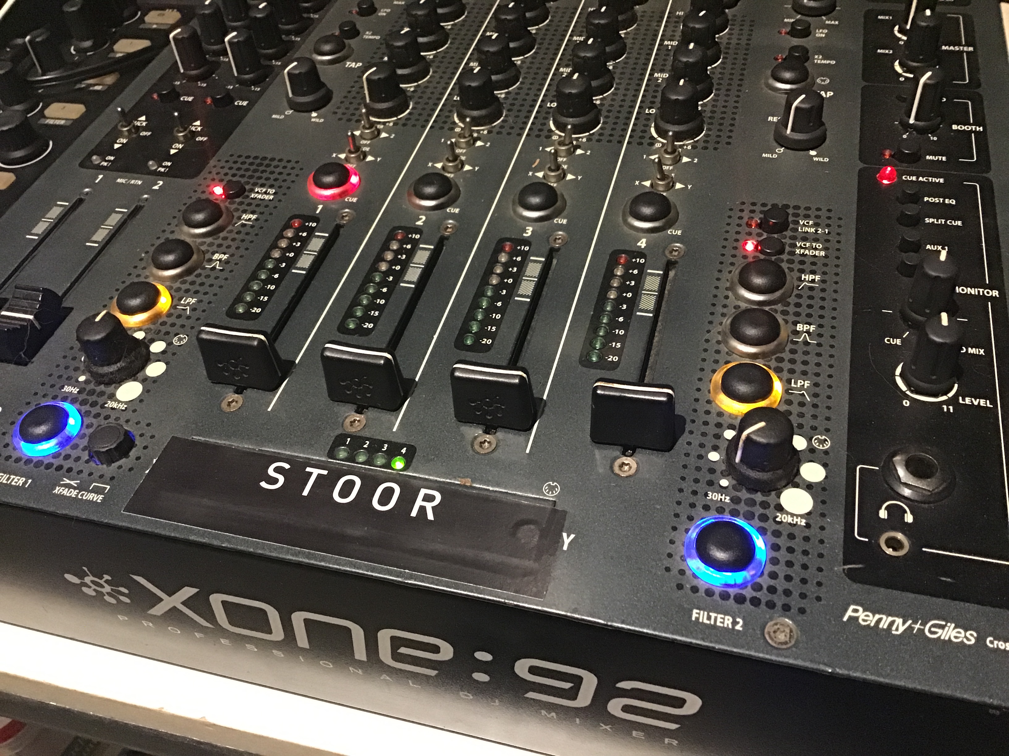 Xone 92 Allen Heath Xone 92 Audiofanzine Xone 92 Allen Heath Xone 92 Audiofanzine