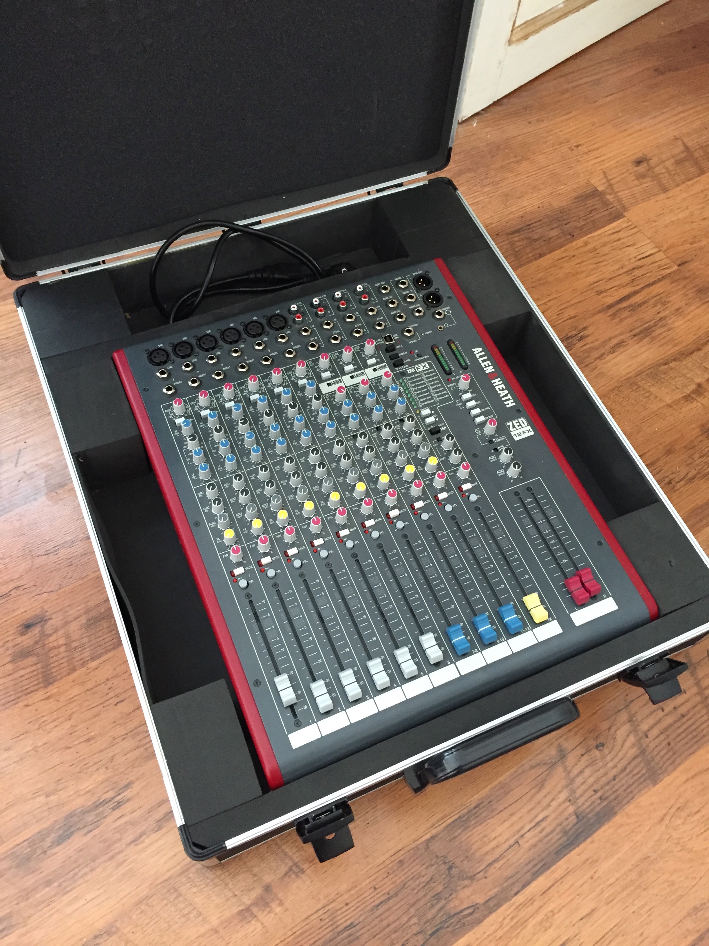 ZED-12FX - Allen & Heath ZED-12FX - Audiofanzine