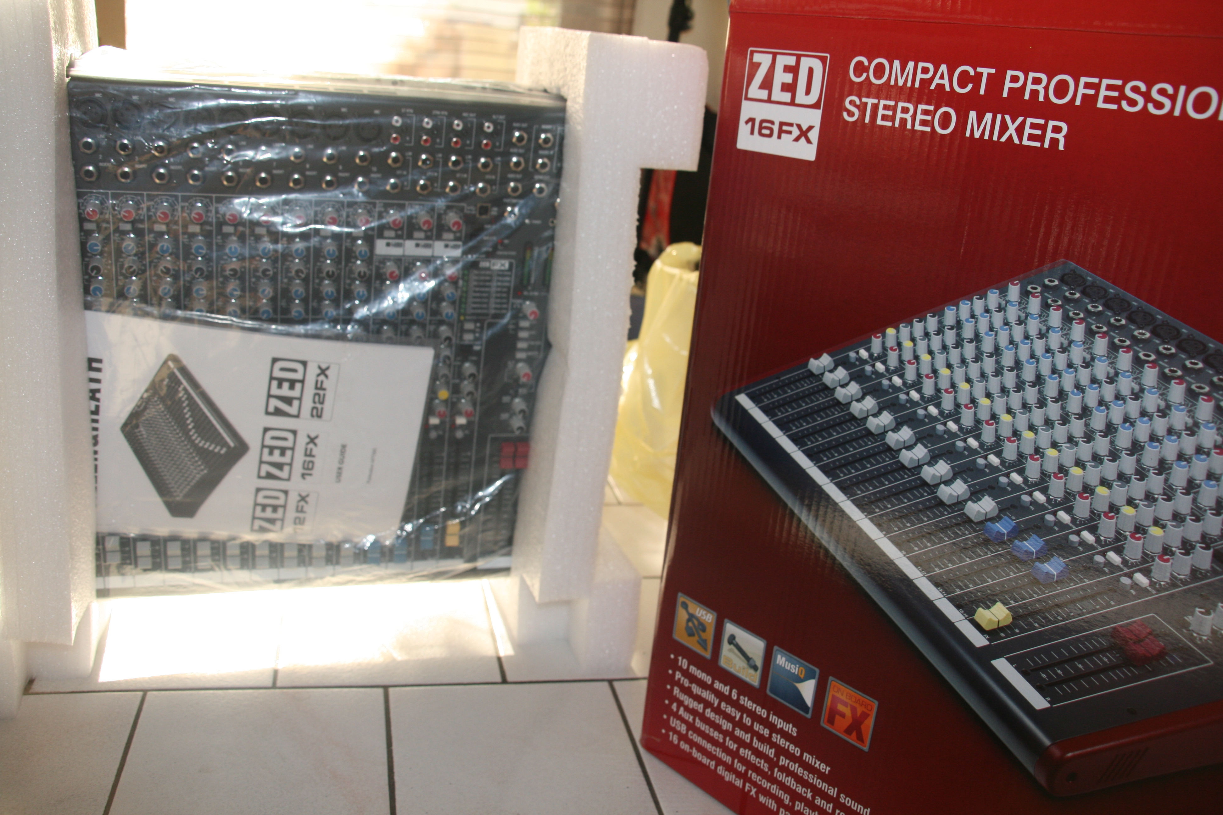 ZED-16FX - Allen & Heath ZED-16FX - Audiofanzine